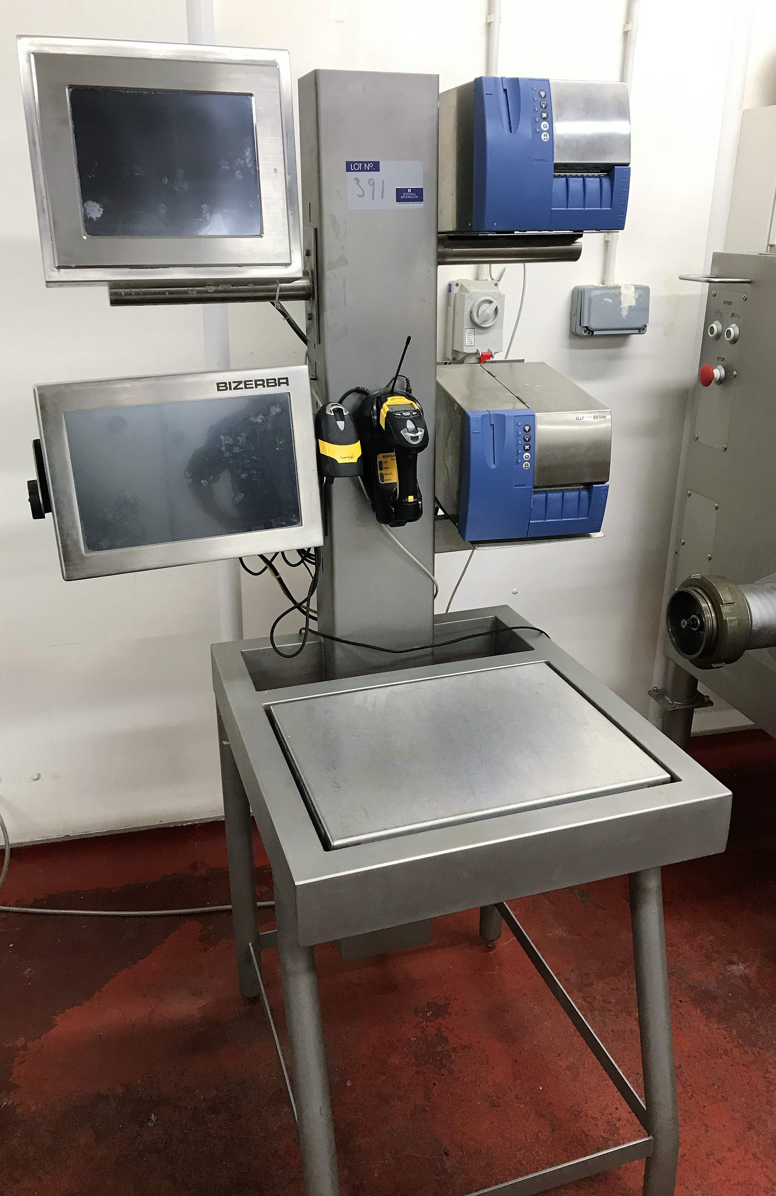 A Bizerba Weigh Station comprising: 500 x 400 Load Receptor, GT-12C ...