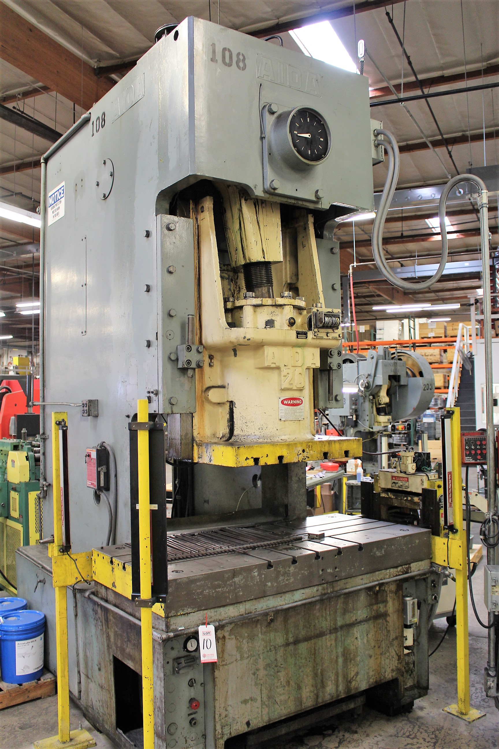 AIDA MODEL 20 PUNCH PRESS, 200-TON CAPACITY, 33 X 69.5" BOLSTER PLATE ...