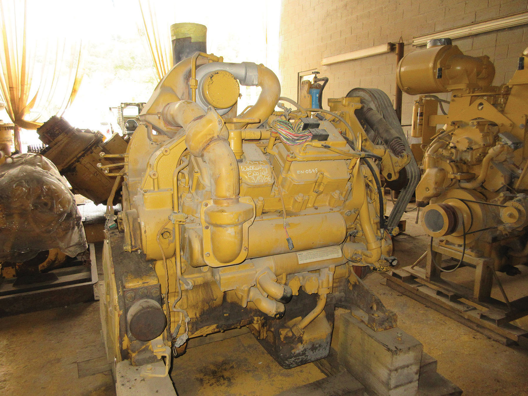 CAT D9R ENGINE; 14,898 HOURS