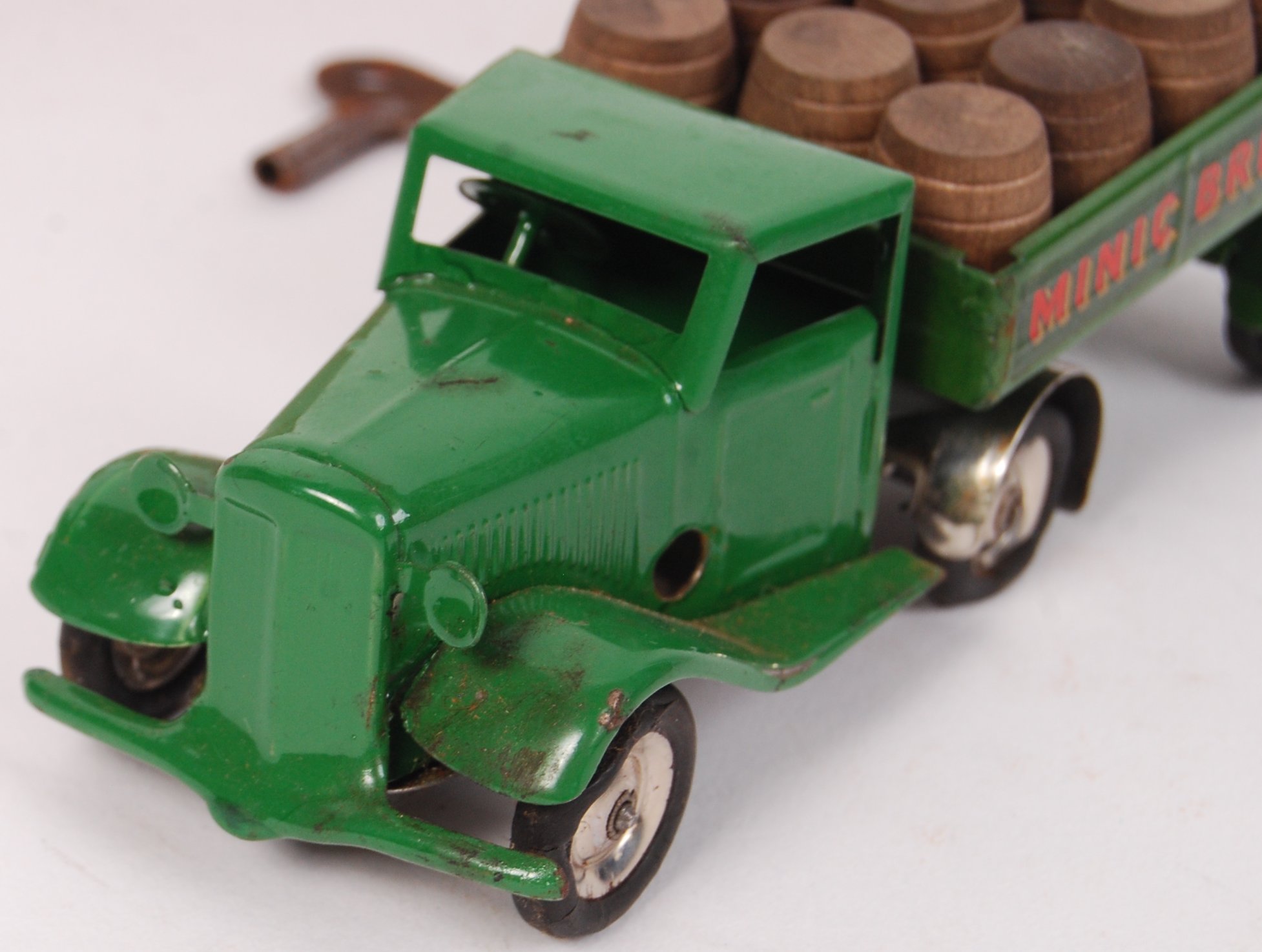 A rare vintage Triang Minic ' Mechanical Horse & Lorry With Barrels ...