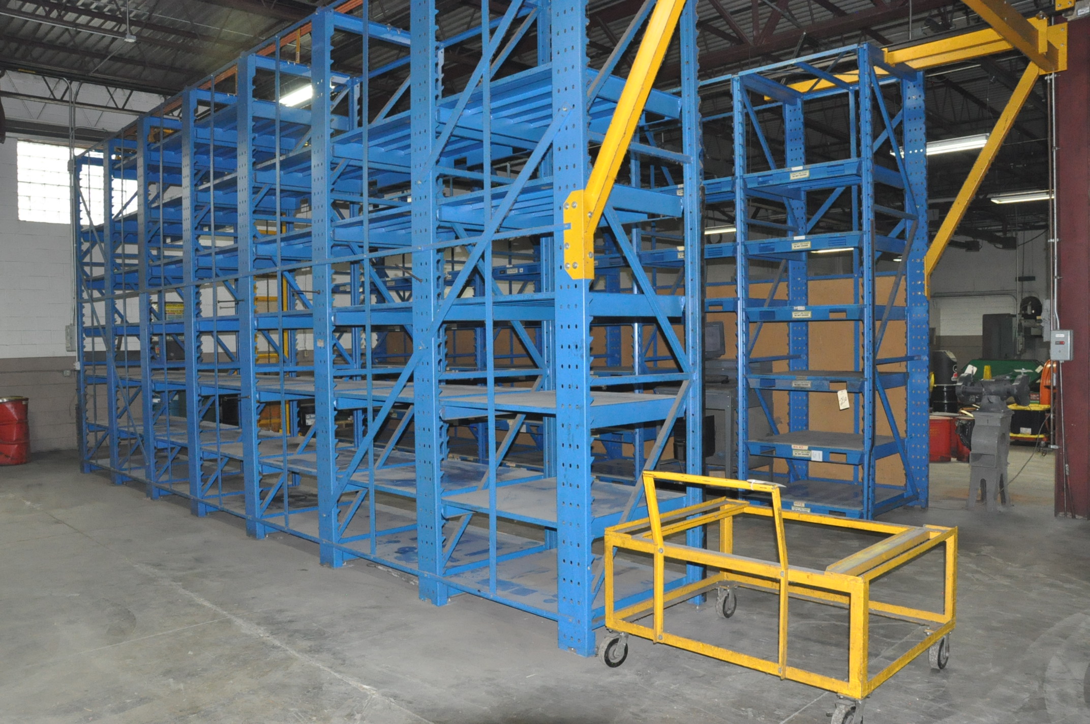 STANLEY STAK SYSTEM MODULAR RACK STACKING SYSTEM, 2,000-Lbs. Capacity ...