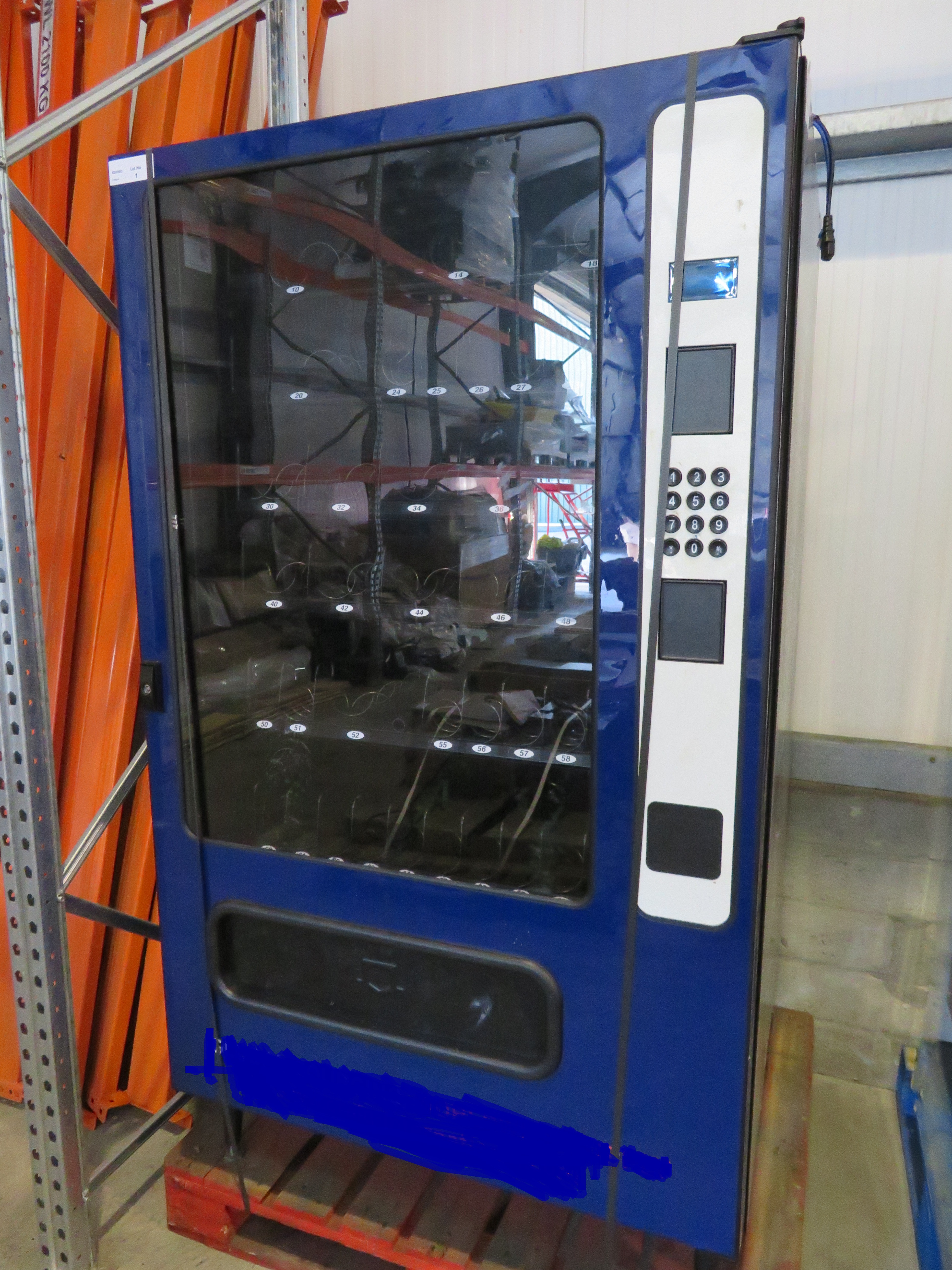 APEX MODEL 3535A INDUSTRIAL SINGLE ITEM VENDING MACHINE; 230V; 1040 X ...