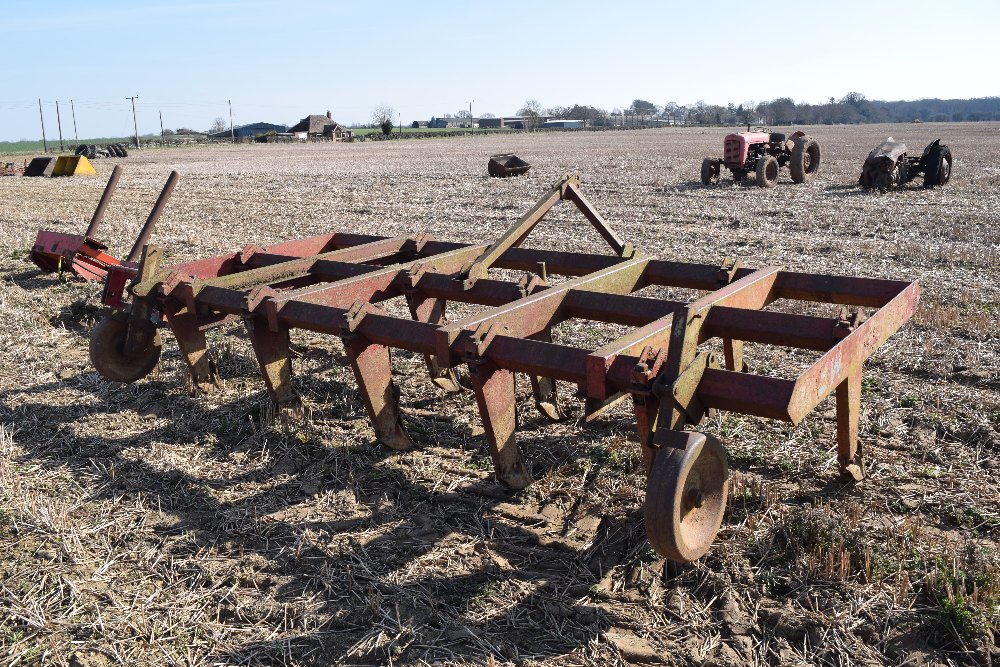 Bomford Superflow 4m chisel plough with depth wheels.