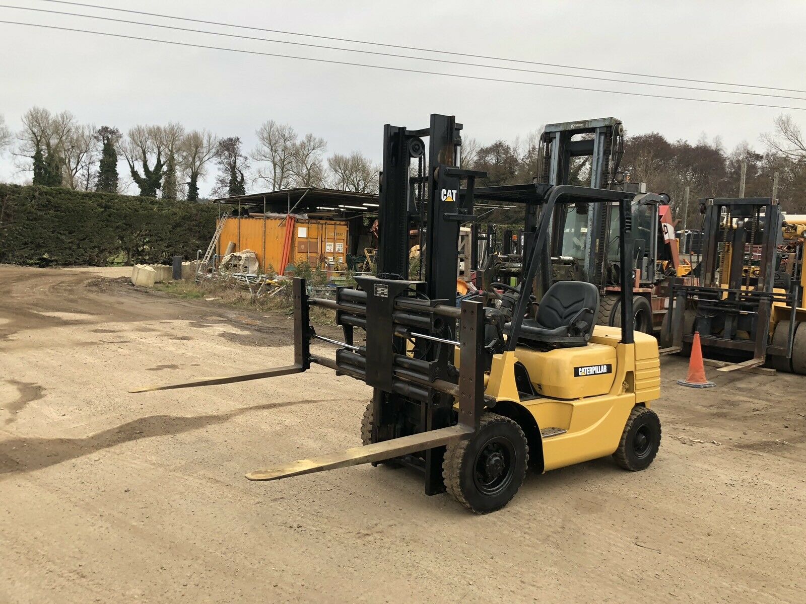 LOT WITHDRAWN | 1998 CAT DP25 Diesel Forklift, Hydraulic fork ...