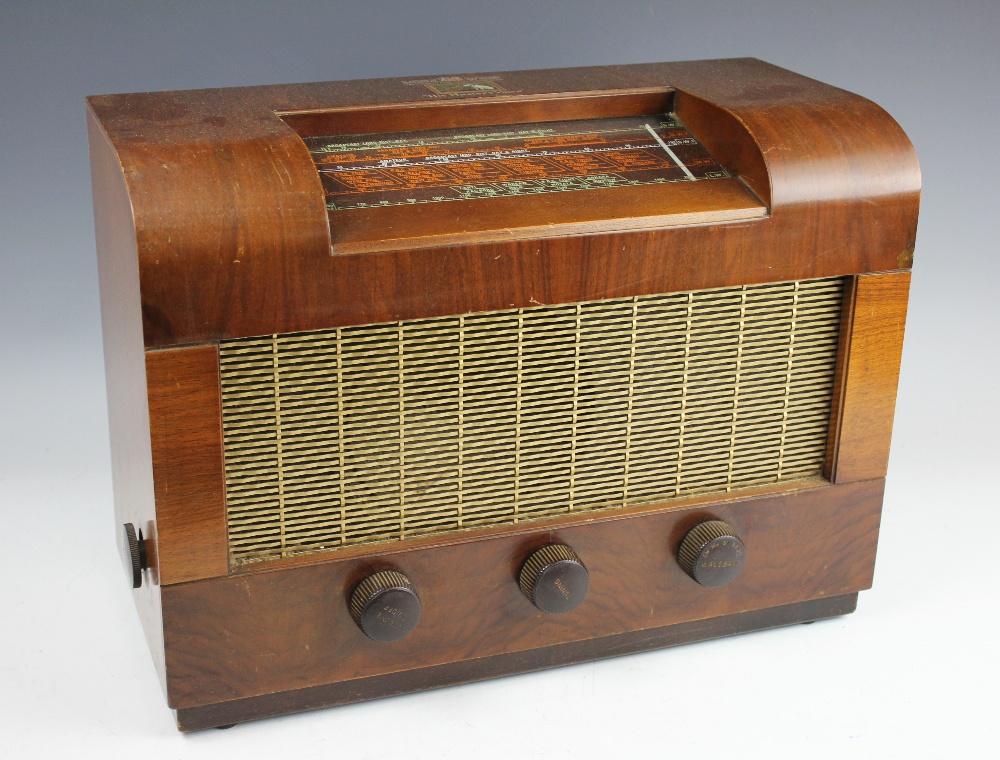 A vintage His Masters Voice radio, with a Murphy 146 walnut floor ...