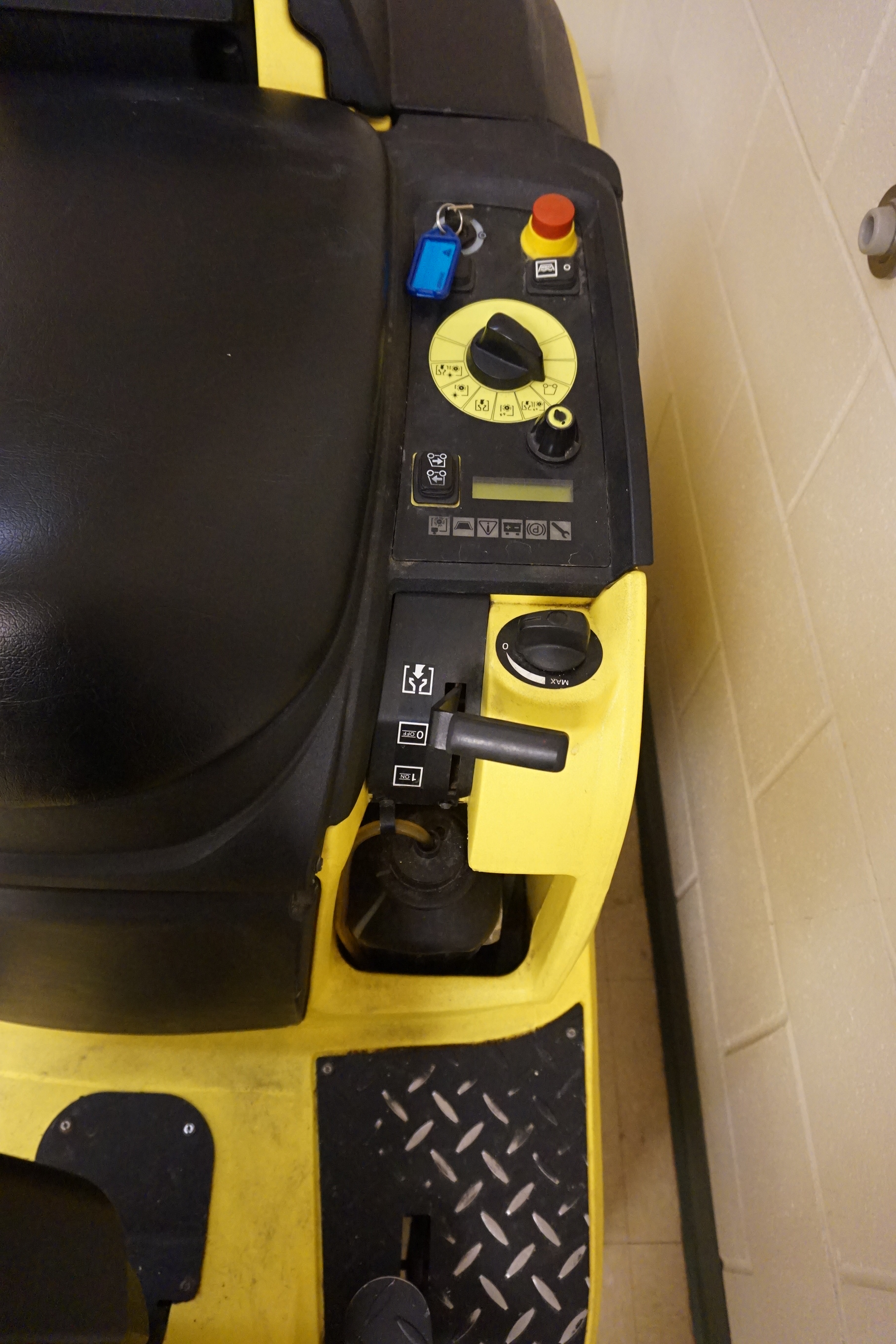 Karcher Model B90R Floor Scrubber, Battery Powered, Ride-on with Delta ...