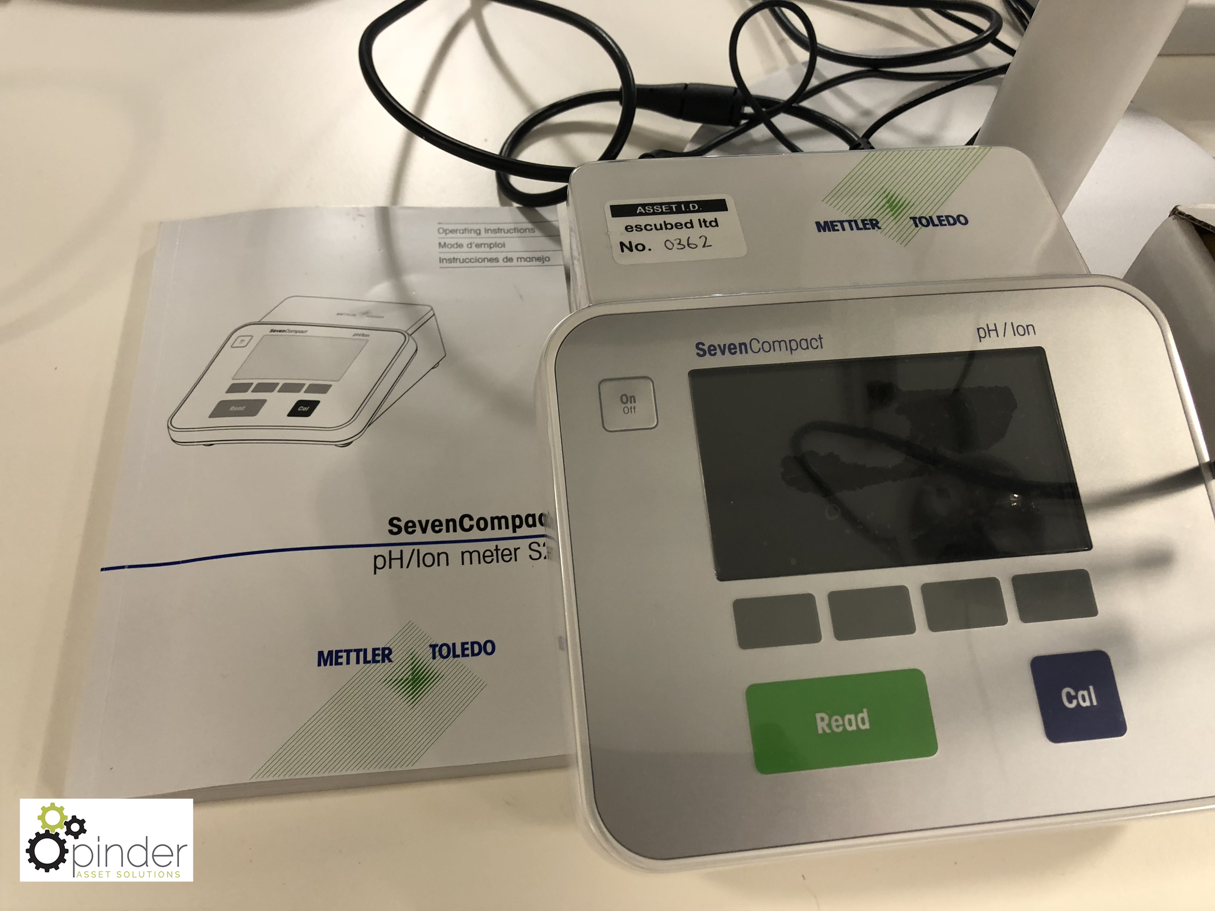 Mettler Toledo Seven Compact S220 pH/Ion Meter (located in Room E)