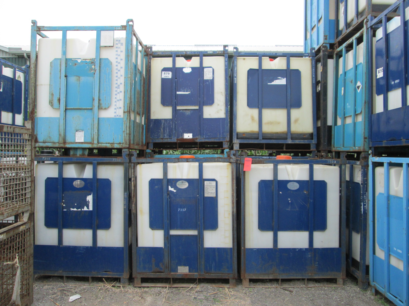 Empty Liquid Waste Chemical Container 250 Gallon Stackable Tote