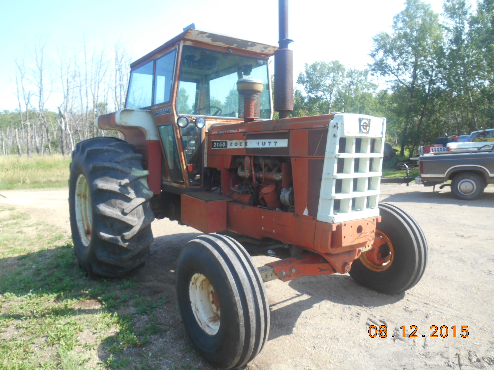 1970 Cockshutt 2150 Tractor: cab, hyd, good rubber, 4000 hours
