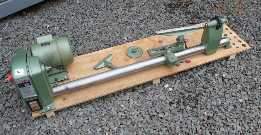 A little used NUTOOL 5 speed wood lathe No NWL - 37