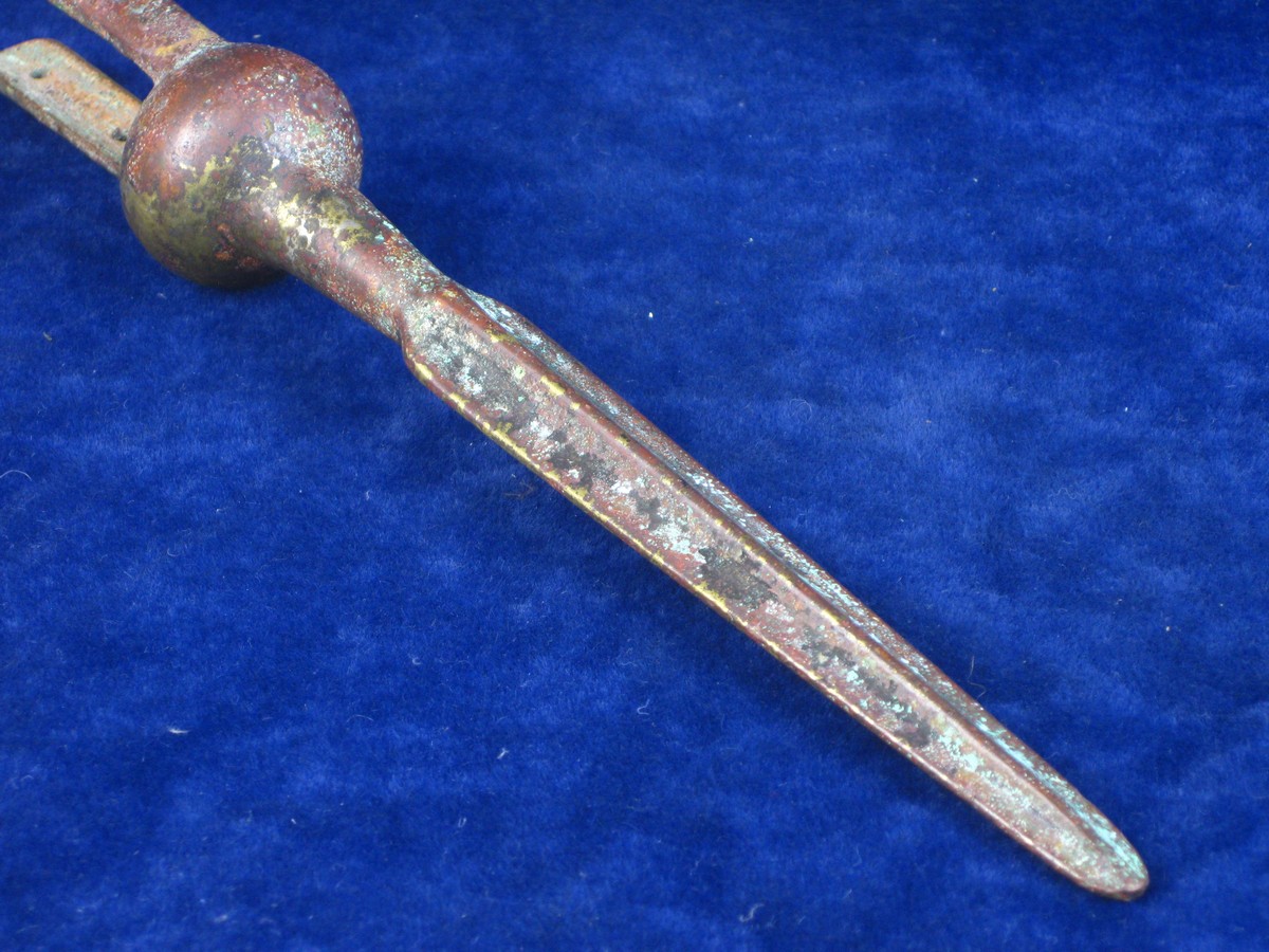 NAPOLEONIC ERA LANCE HEAD. A ground find but in very good condition, a ...