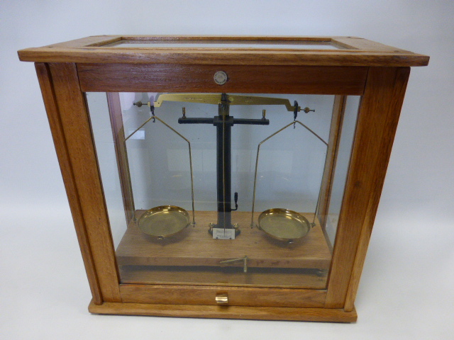 Philip Harris Birmingham - Cased beam balance scales with brass pans.