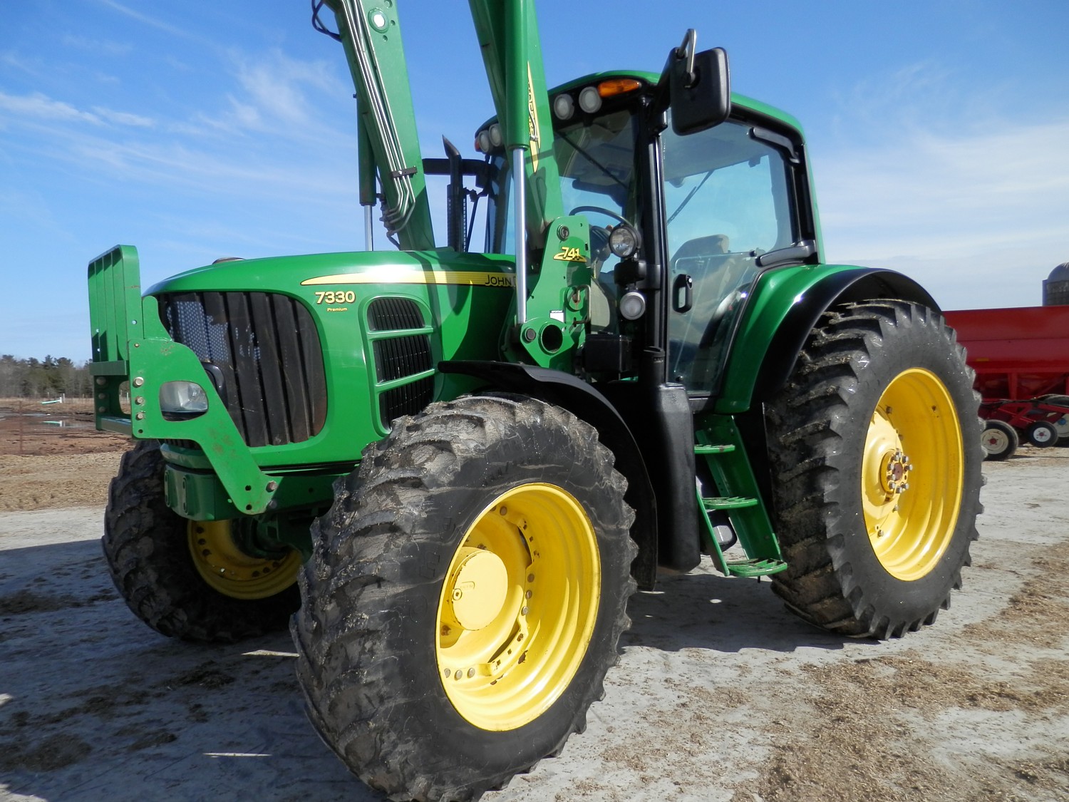 JD 7330 Premium MFWD Tractor, IVT, 18.4R42 FS w/full rear fenders; 14 ...