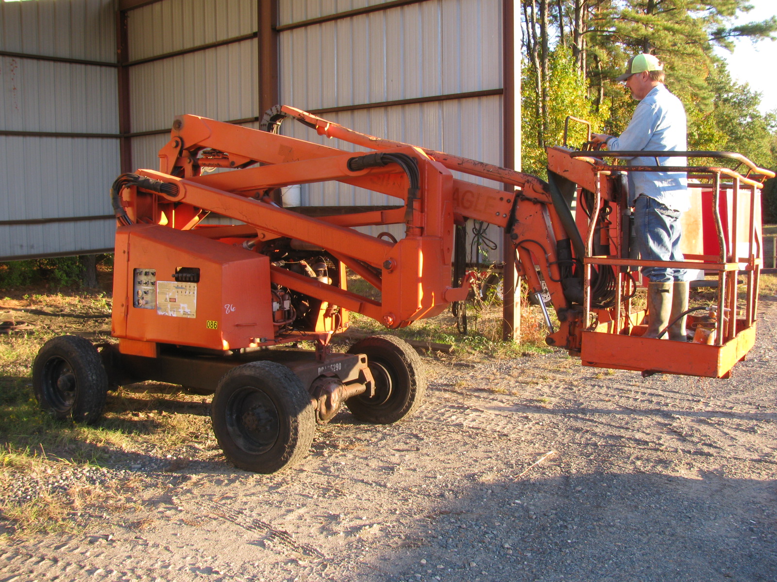 Simon Aerials Man Lift, Wisconsin Engine Gas/LPG, Model # W41770, Sr ...