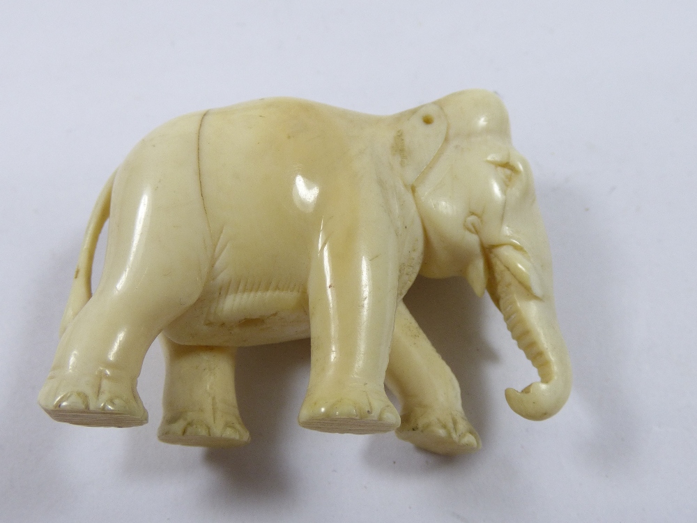 5 VICTORIAN IVORY ITEMS FOR RESTORATION