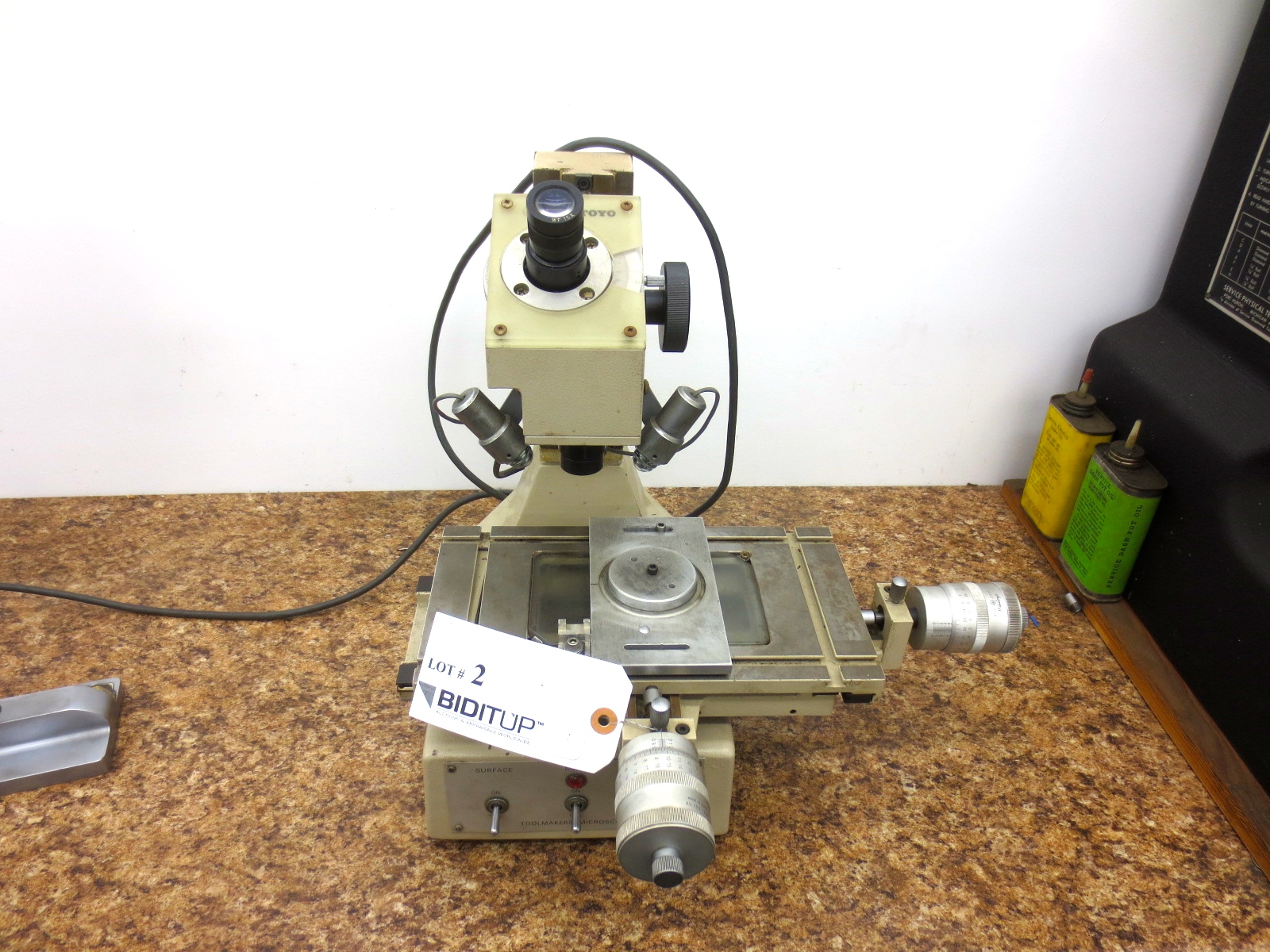 Mitutoyo Toolmakers Microscope, Type TM-111, Code No. 176-912