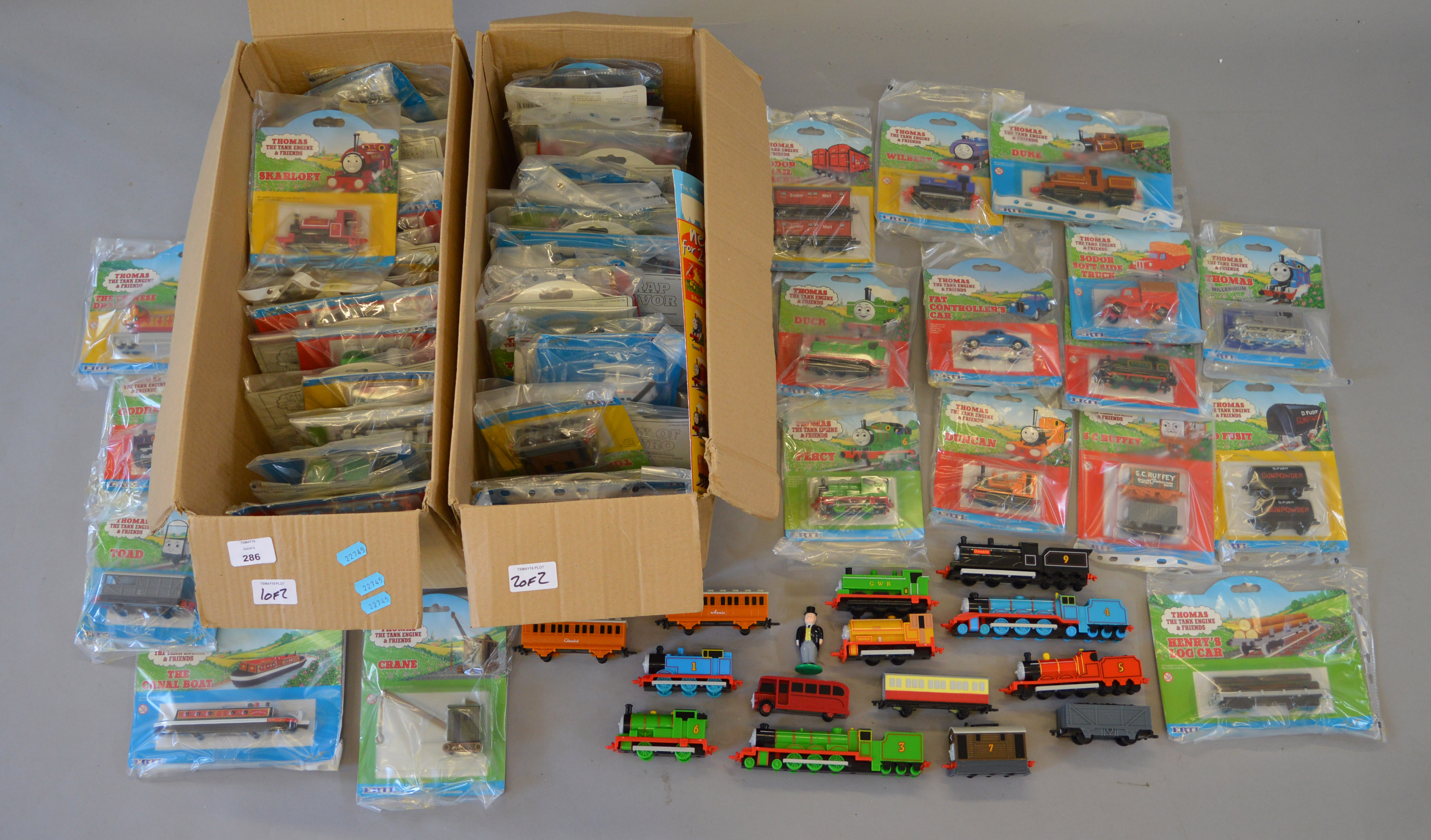 60+ Ertl Thomas the Tank Engine & Friends diecast models. Mostly carded ...