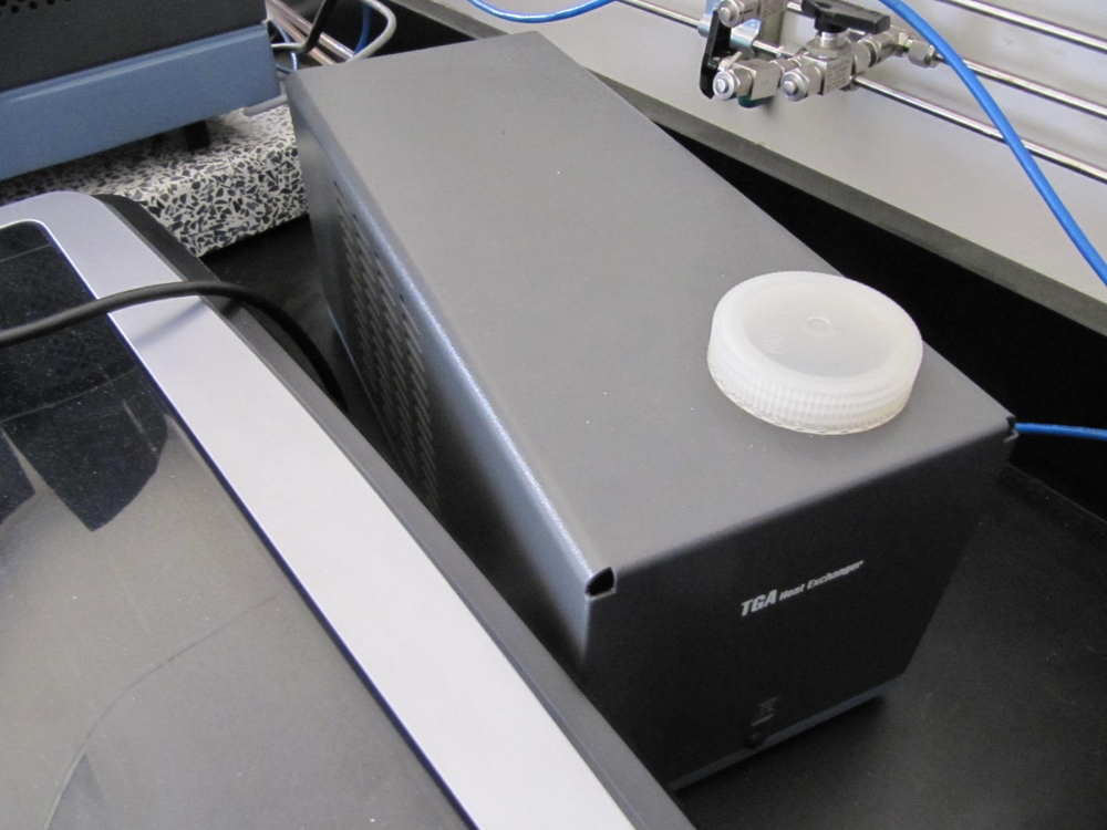 TA thermal gravimetric analyzer, model TGA-Q5000, with TGA heat ...