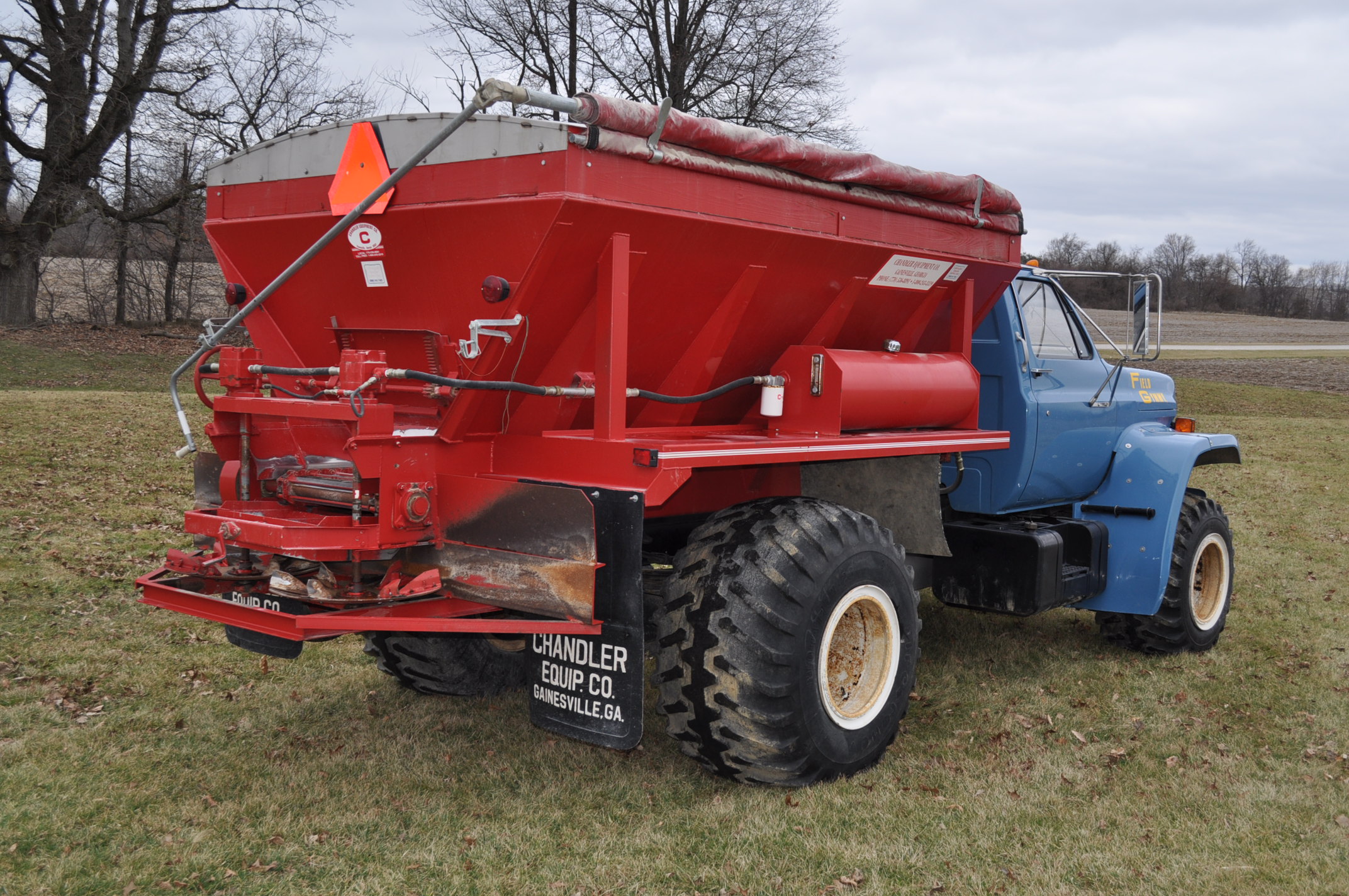 1986 GMC Field Gymmy lime spreader truck, PTO, Chandler bed, ground ...