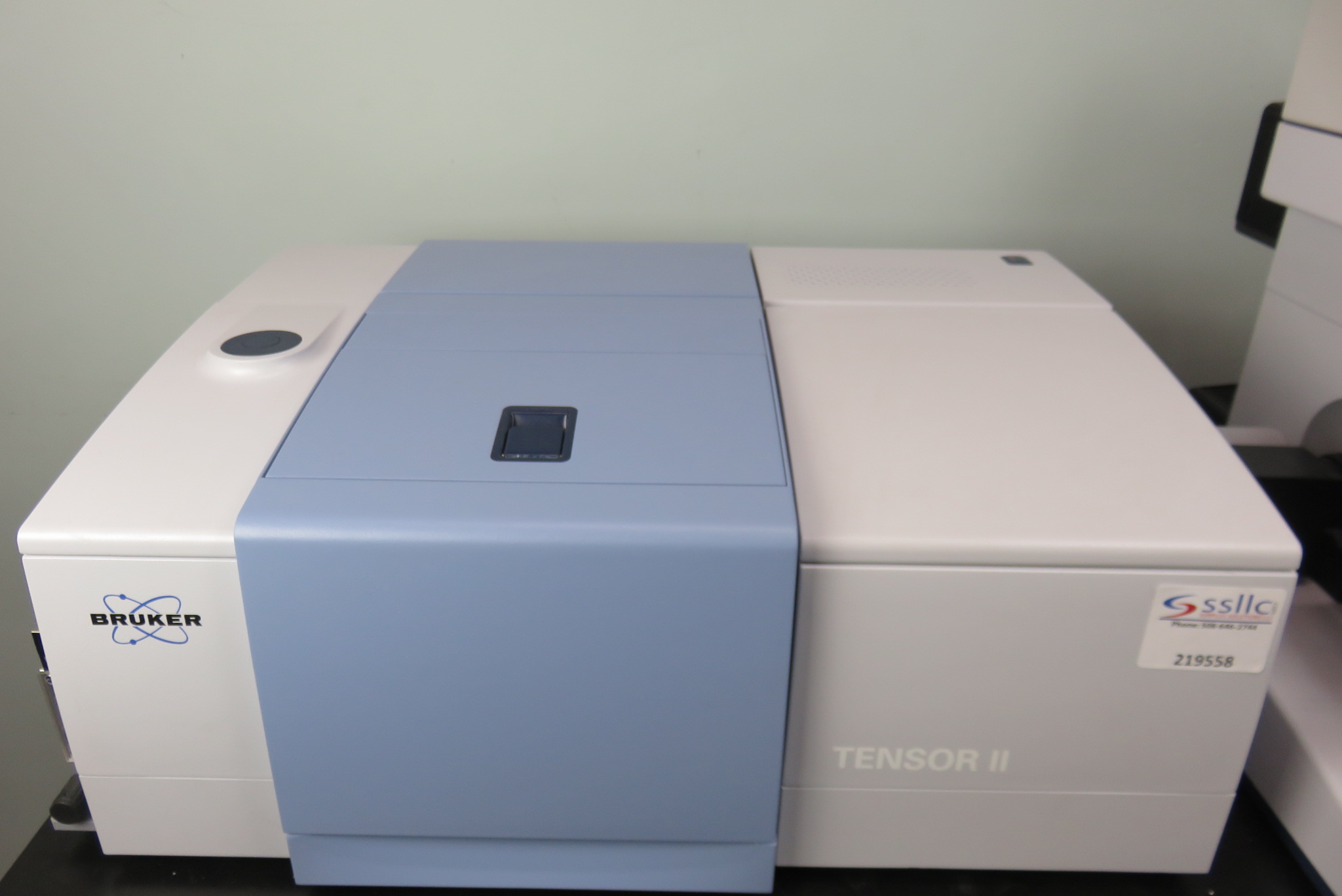 Bruker Tensor II FTIR System , includes FTIR, OPTIK Microscope with CCD ...