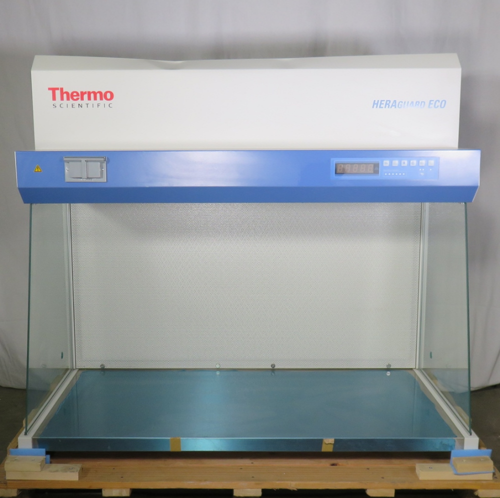 Thermo Heraguard ECO Clean Bench, Unused, SN: 41886589, Type: ECO 1.2 ...