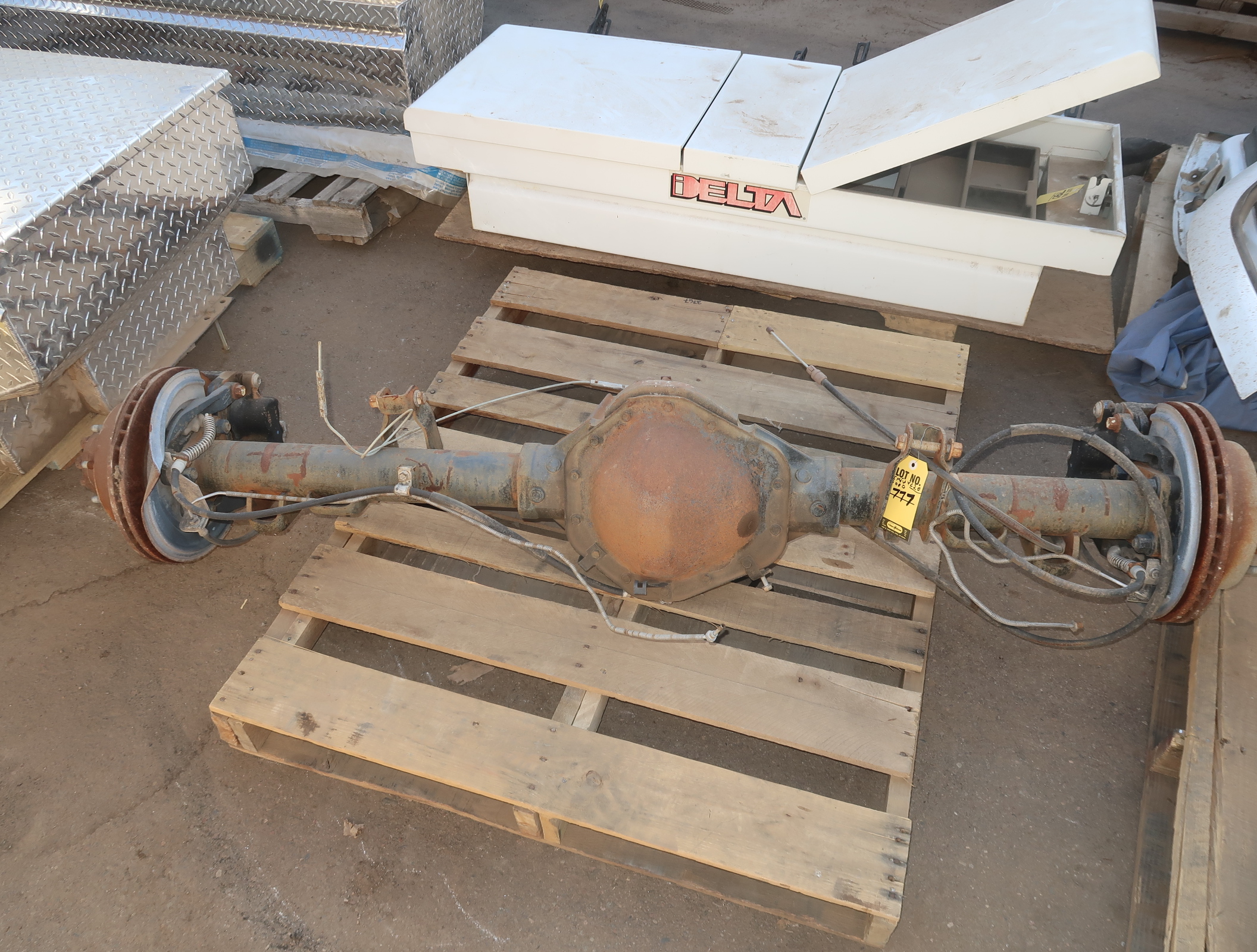 CHEVY C20 REAR END (GOOD)