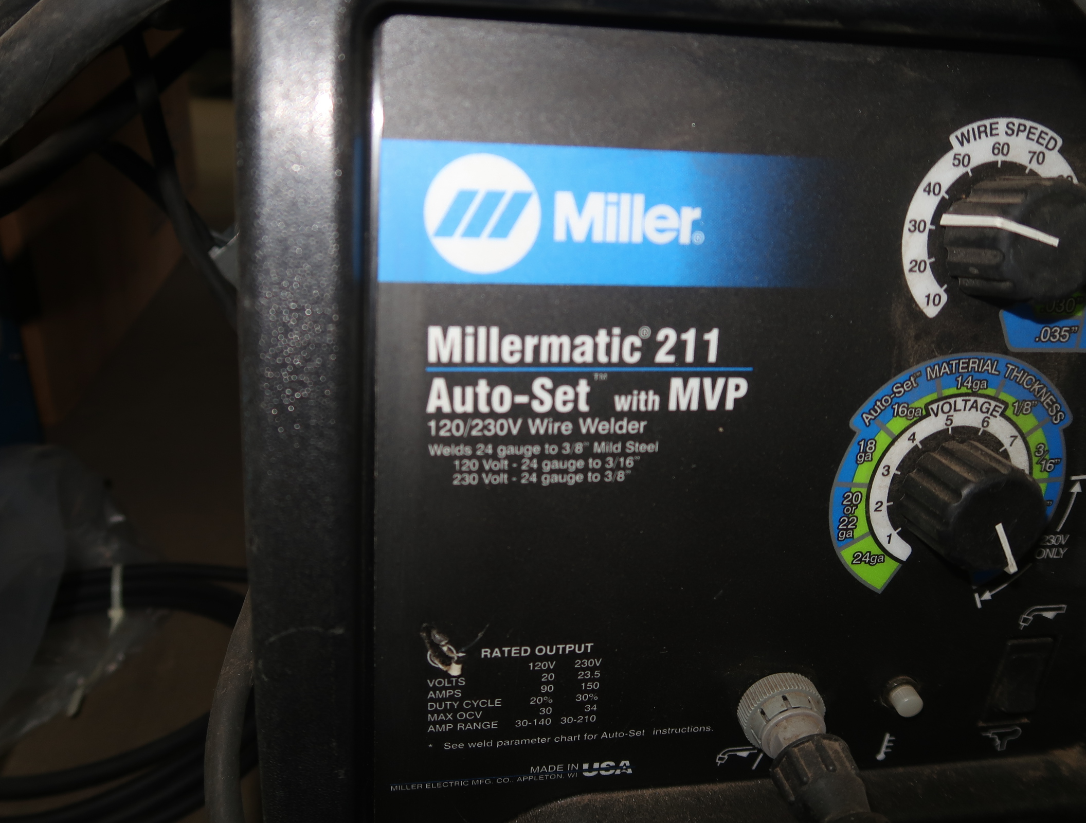 MILLER MILLERMATIC 211 AUTO SET W/MVP SN. LK190609N