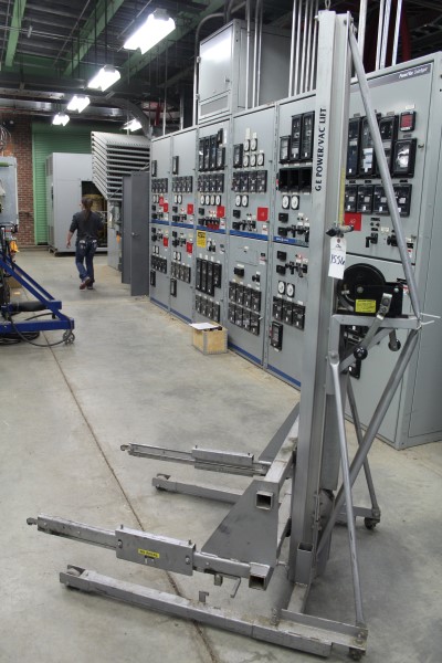Power/Vac Lift, GE-6 Circuit Breaker Lift Truck | Location: ER4 PM3 2nd ...