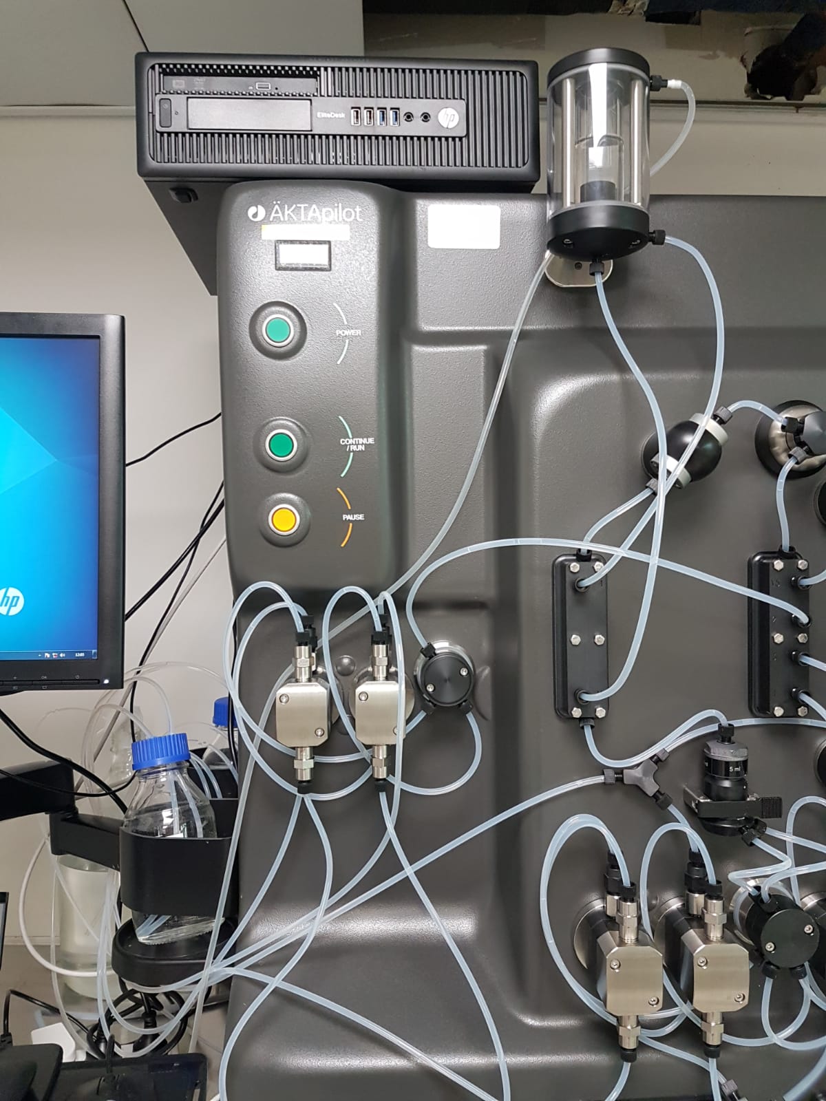 1 x GENERAL ELECTRIC AKTApilot Automated Liquid Chromatography System ...