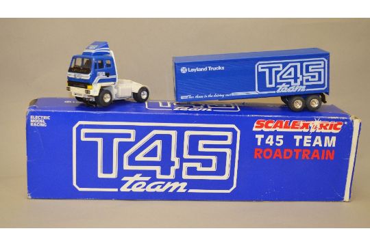Scalextric T45 Team Roadtrain Leyland Trucks set.