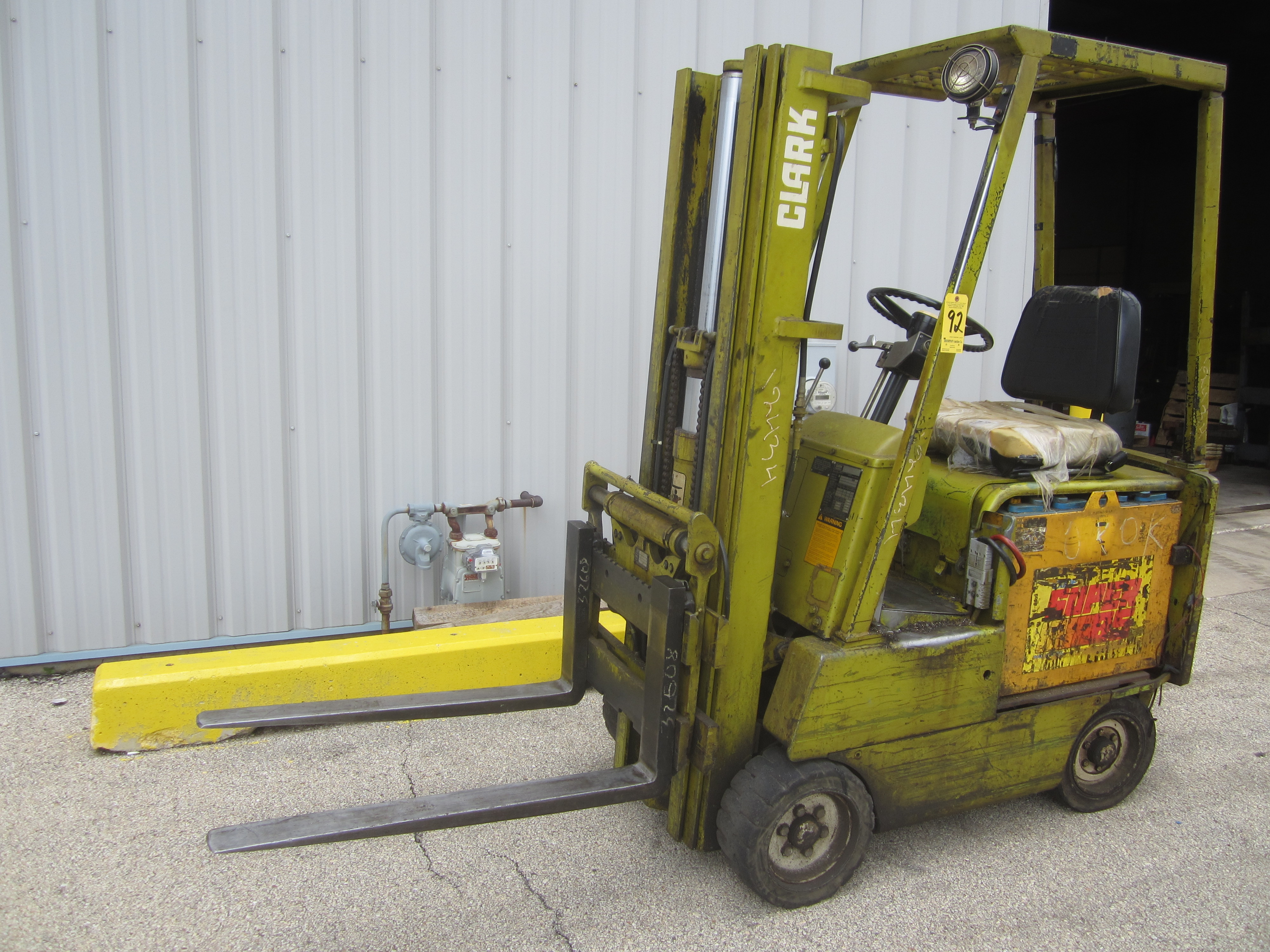 Clark Model EC500-S30 Electric Forklift, s/n E235-0028-5041FA, 2,275 Lb ...