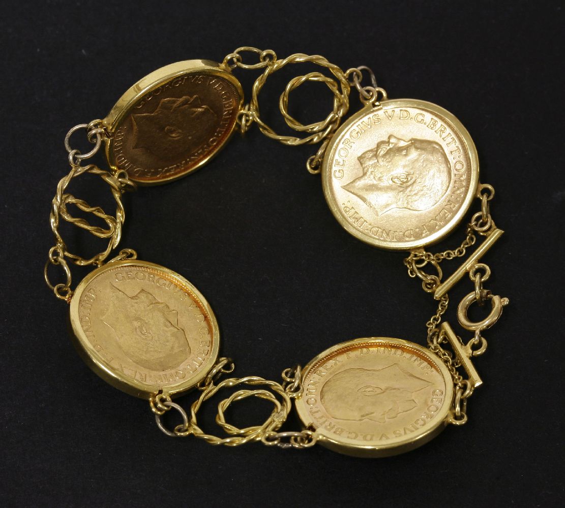 A four sovereign bracelet, the coins dated 1911, 1912, 1913 and 1914 in ...