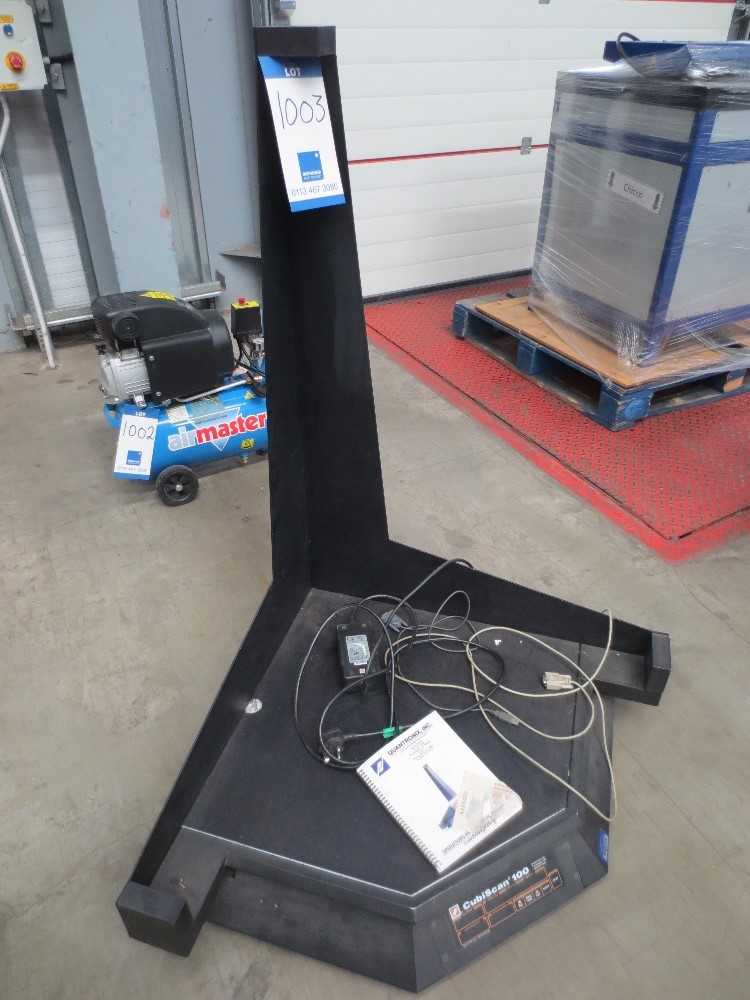 Quantronix Cubiscan 100-L volume measuring and weighing machine ...