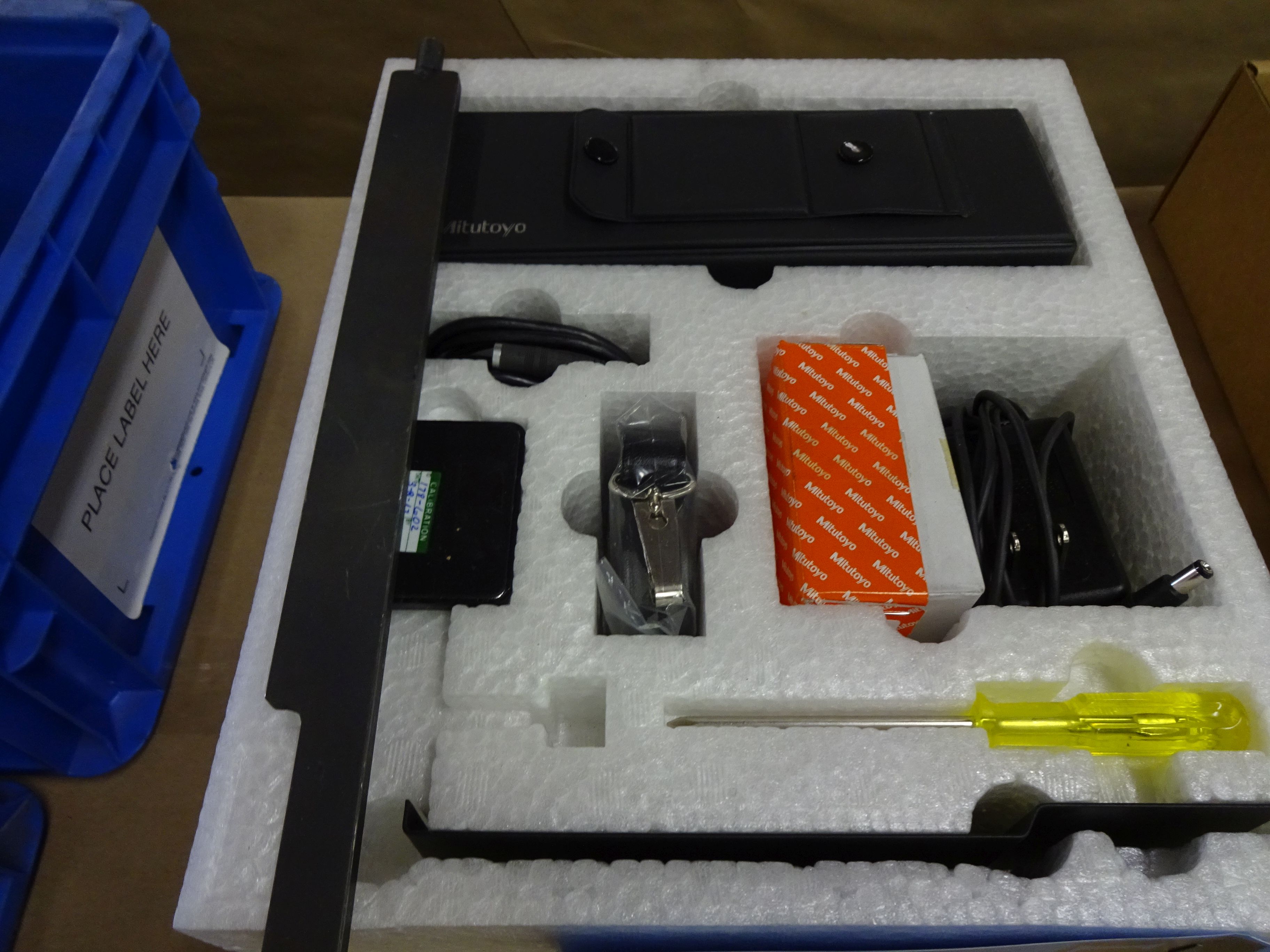 MITUTOYO SJ-201 SURFACE ROUGHNESS TESTER