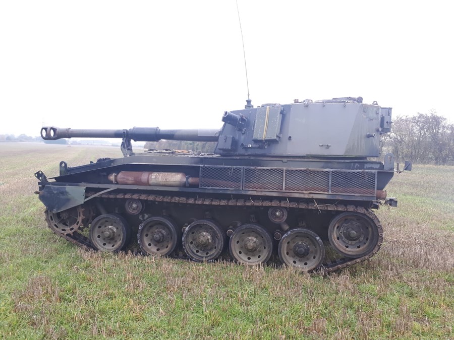 Abbott Self-Propelled 105mm Gun FV433 Weight: 18.2-tons (16,556-kg ...