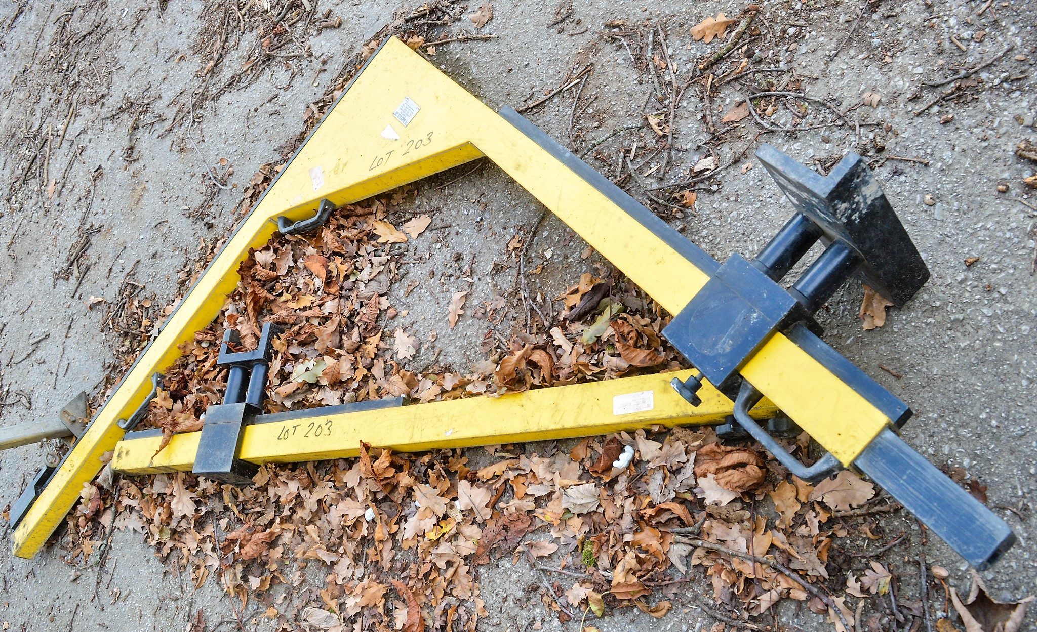 Pair of R.Bance track gauges A556110