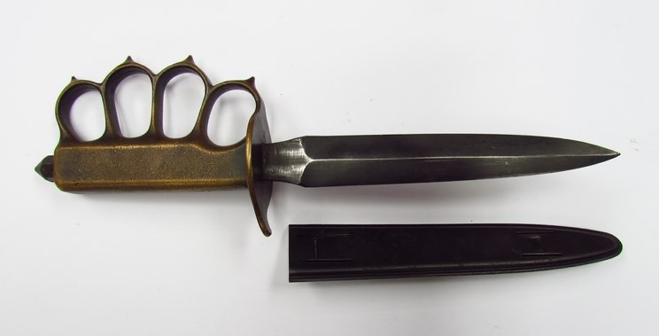 A US 1918 marked trench knuckle duster knife