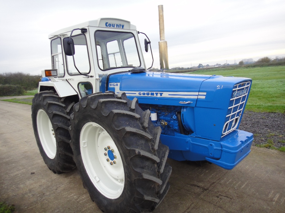 Ford County 1164 4wd Tractor