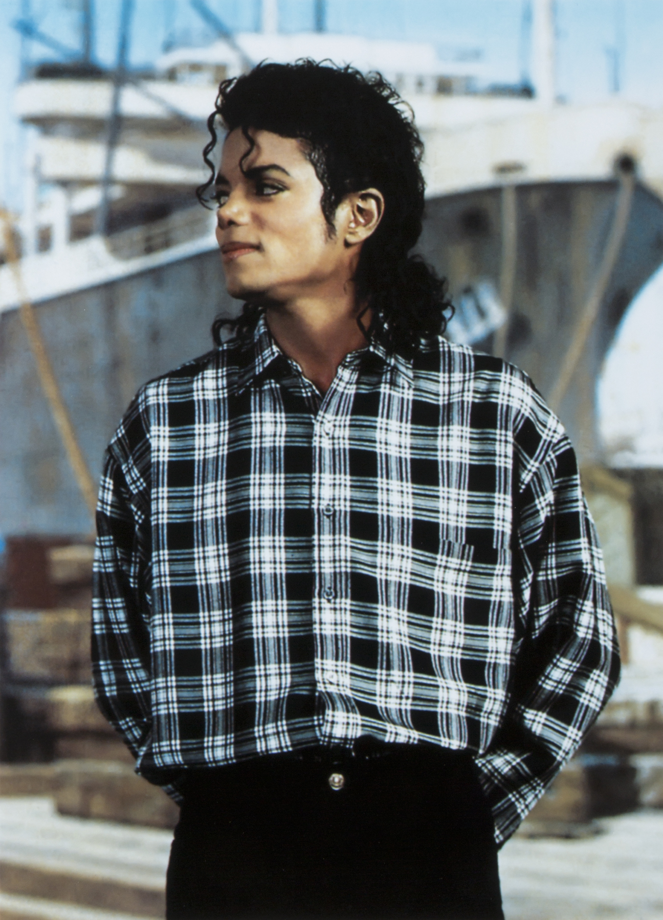 MICHAEL JACKSON WORN PLAID SHIRT A black and white windowpane plaid ...