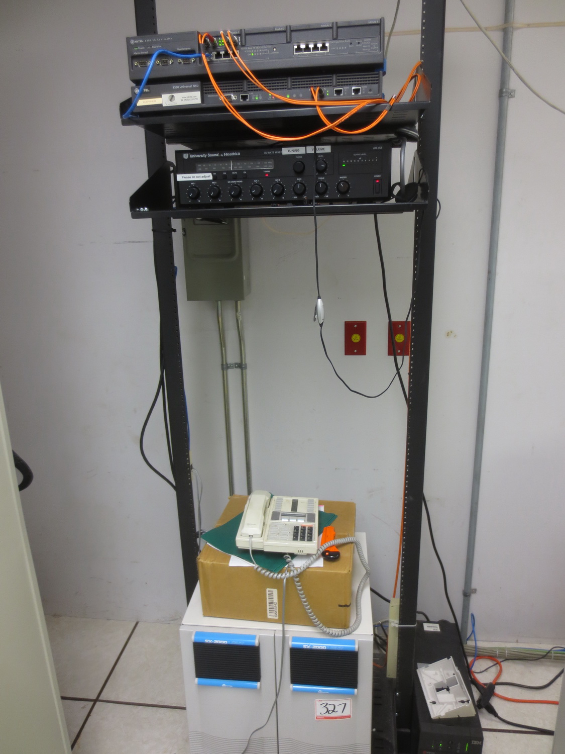 MITEL 3300 UNIVERSAL NSU+LX CONTROLLER, 2-SX2000 LIGHT UNIT SUPER ...