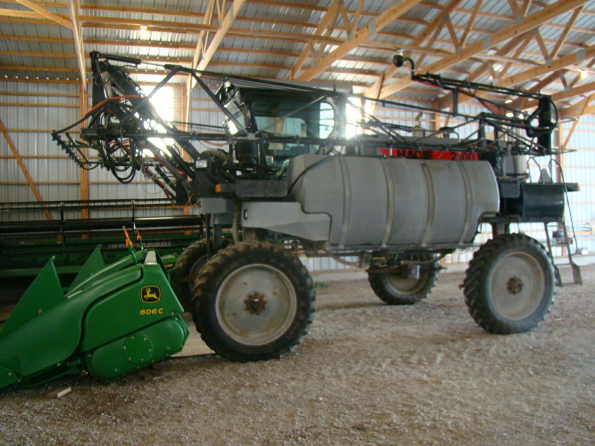 1998 Hagie 2100 high clearance sprayer, 4x4, 1,574 hrs, serial ...