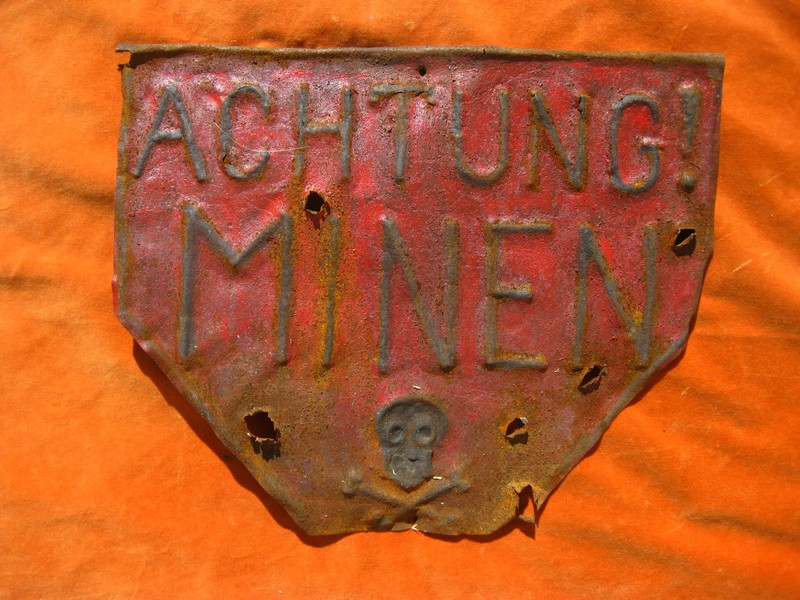 ORIGINAL GERMAN MINEFIELD WARNING TIN SIGN. A genuine German ACHTUNG ...