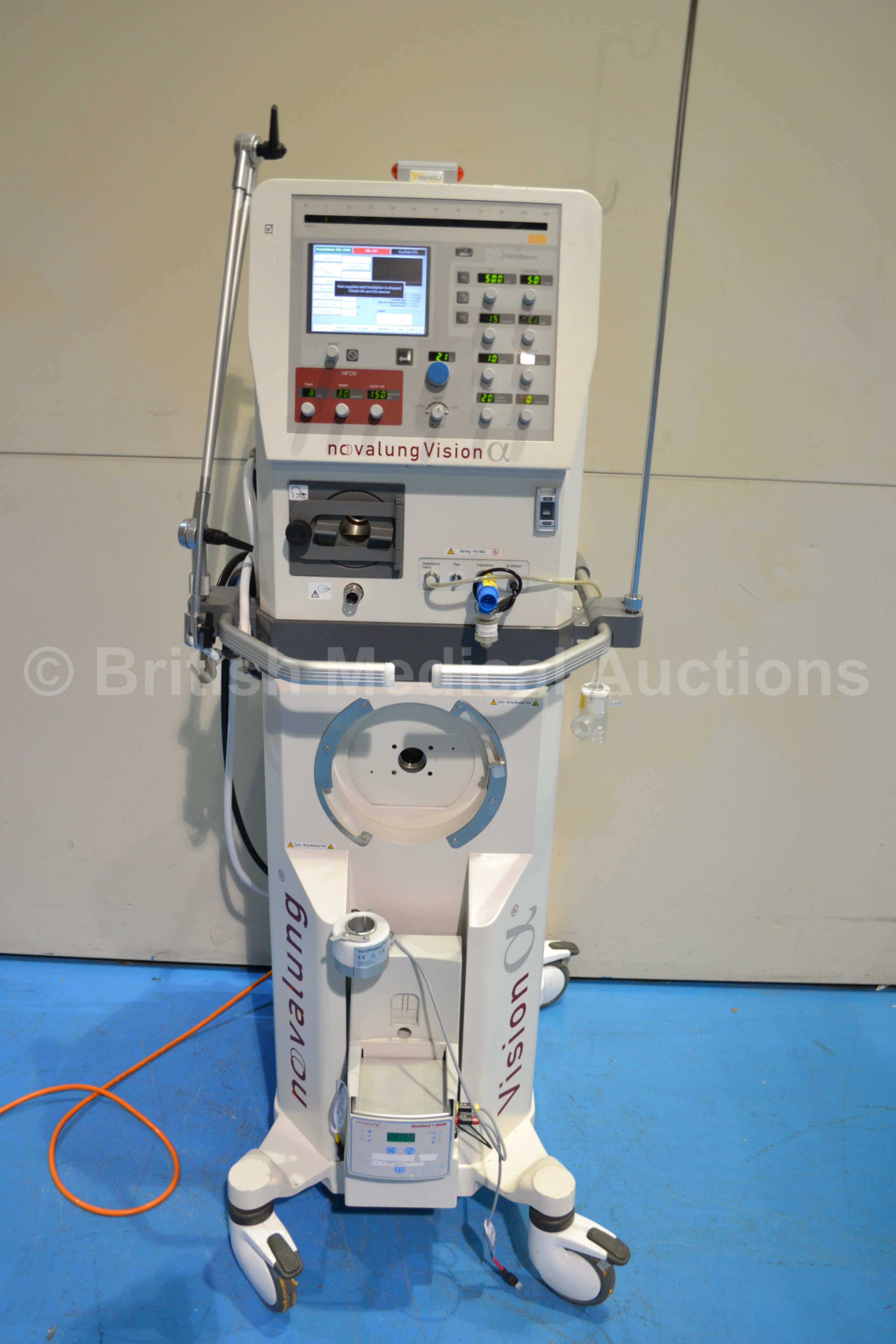 Novalung Vision α Adult and Infant Respirator System with HFOV mode and ...