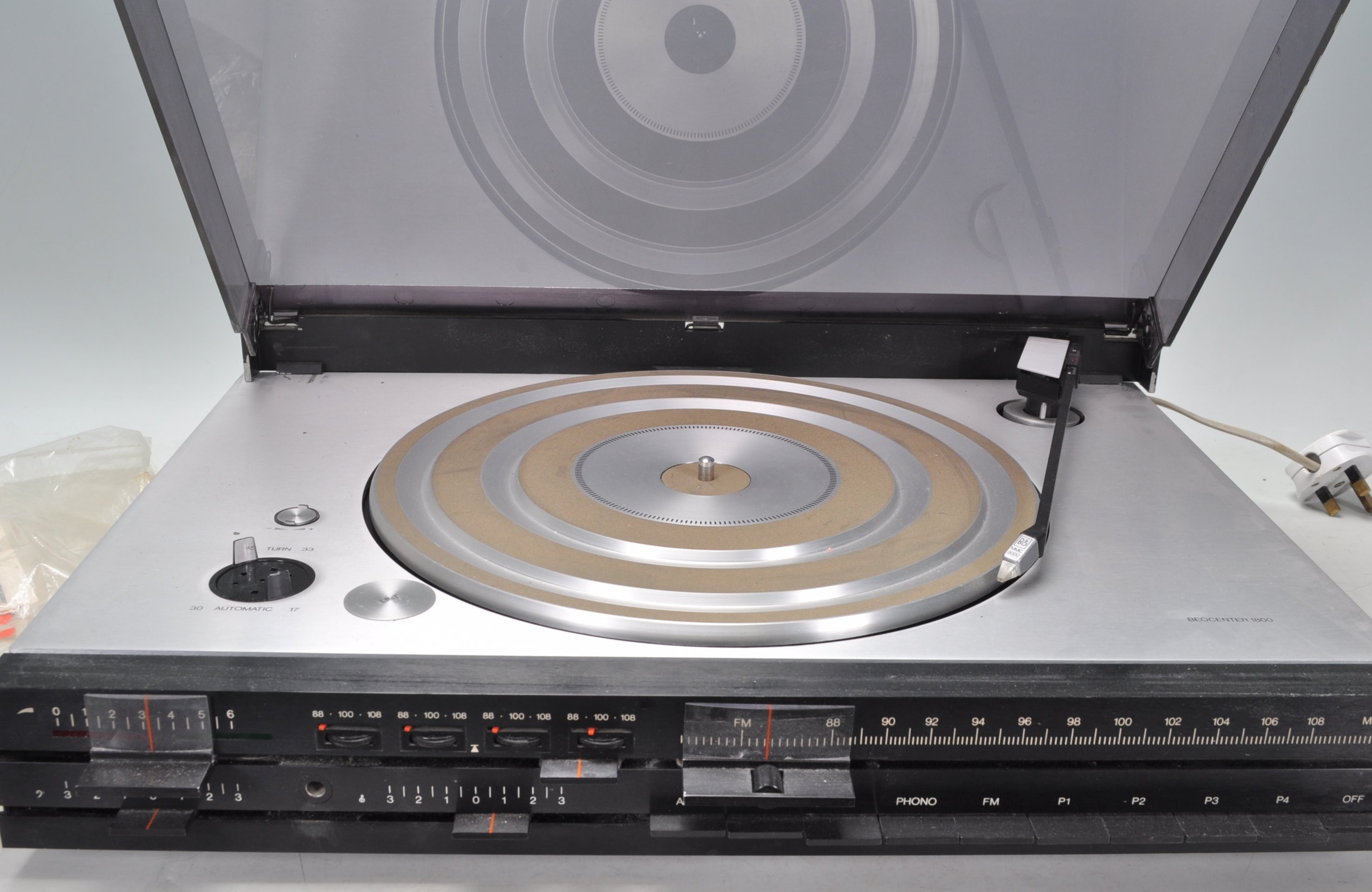 A Bang and Olufsen 1800 Beogram hifi vinyl turntable / record player ...
