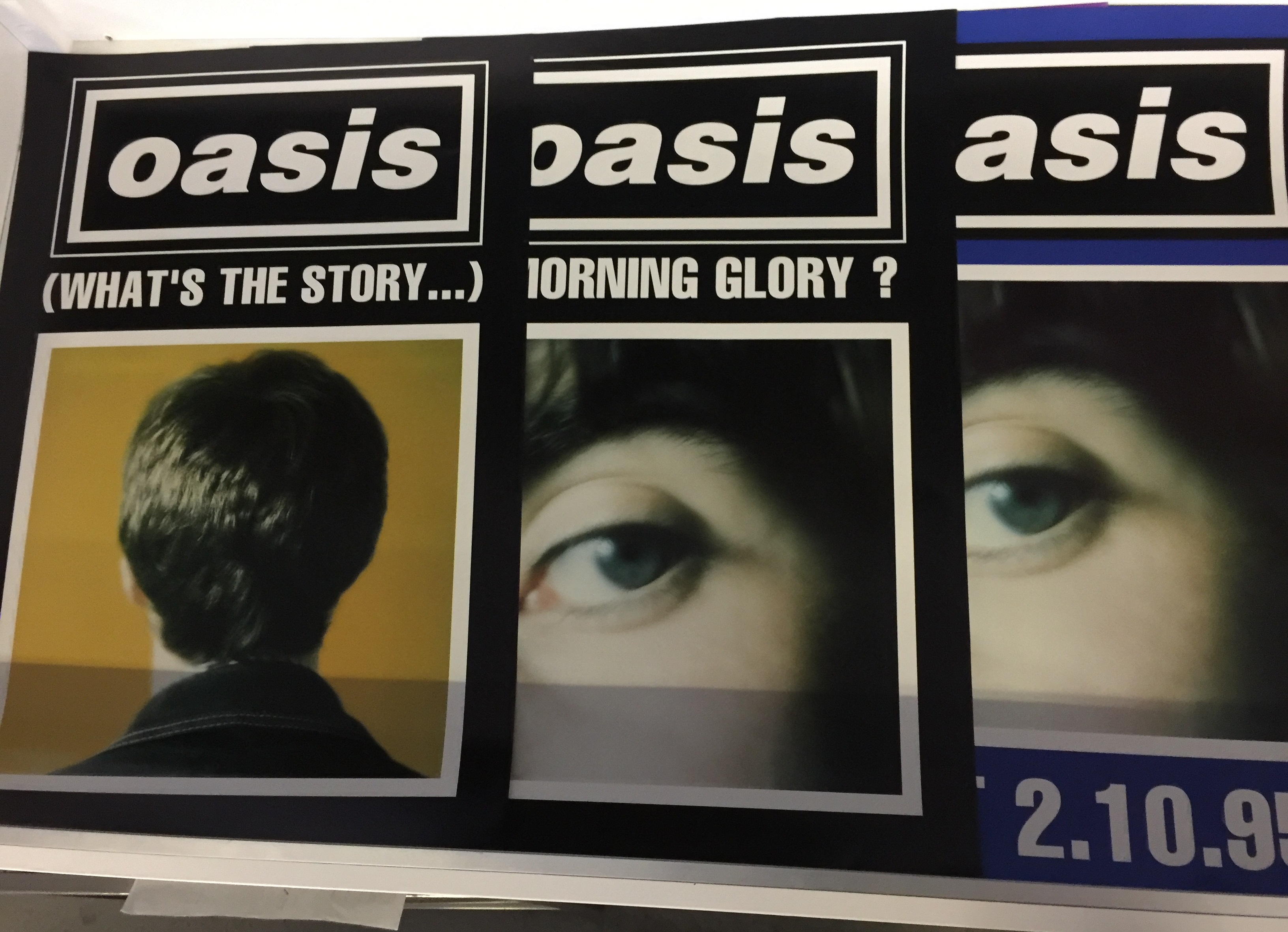 OASIS POSTERS - collection of 20 Oasis original UK promo posters to ...