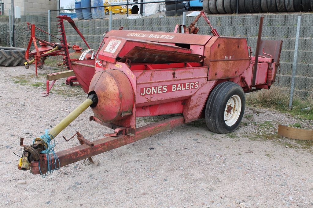 Sale Item: JONES SQUARE BALER WITH PTO Vat Status: Plus Vat @ 20 % ...