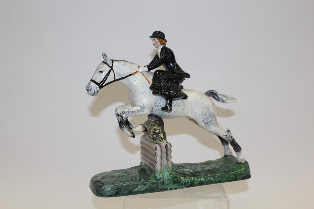 Beswick model of a lady Show-Jumper on - Auktionen & Preisarchiv