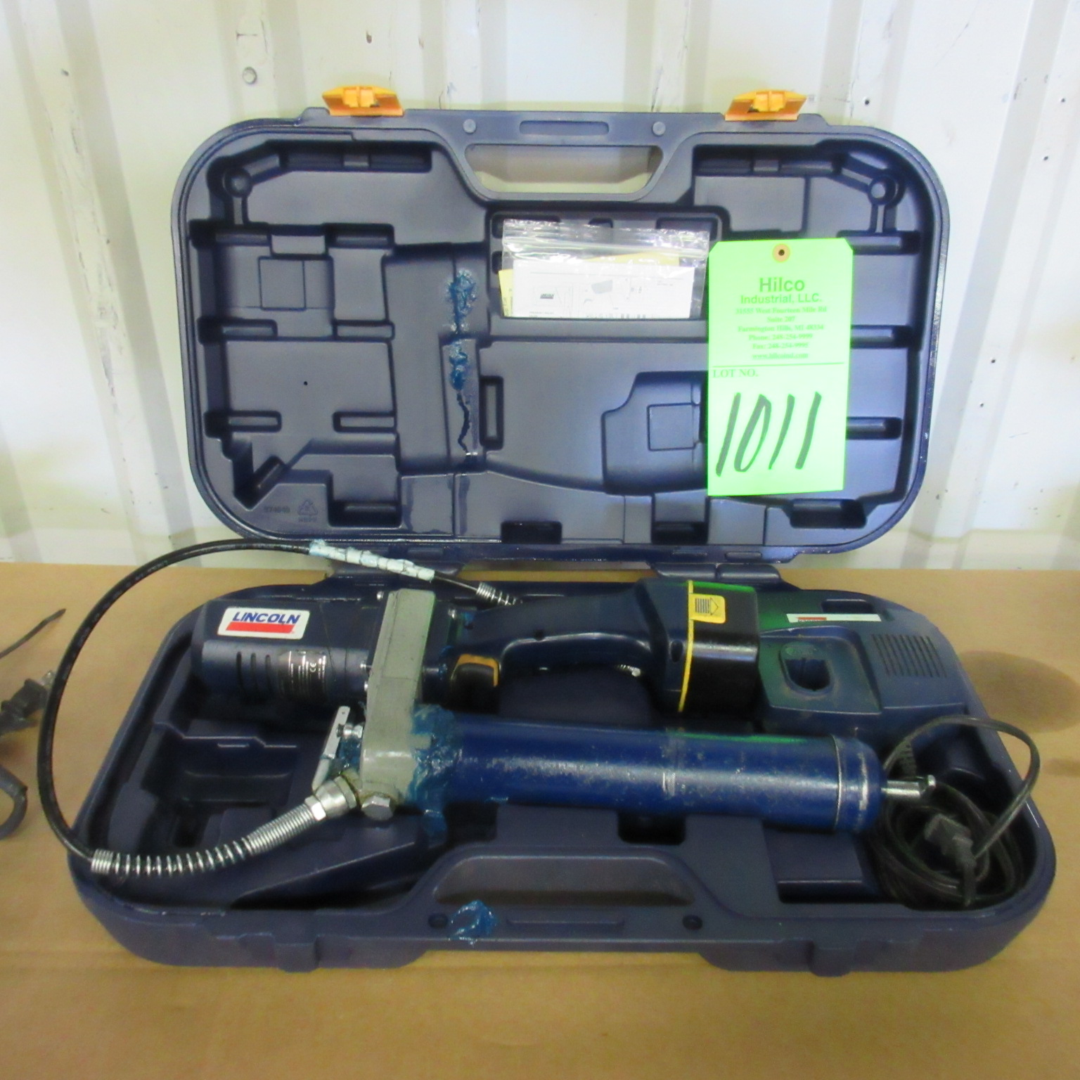 Lincoln Model 1200 12 Volt Cordless PowerLuber Grease Gun ; With ...