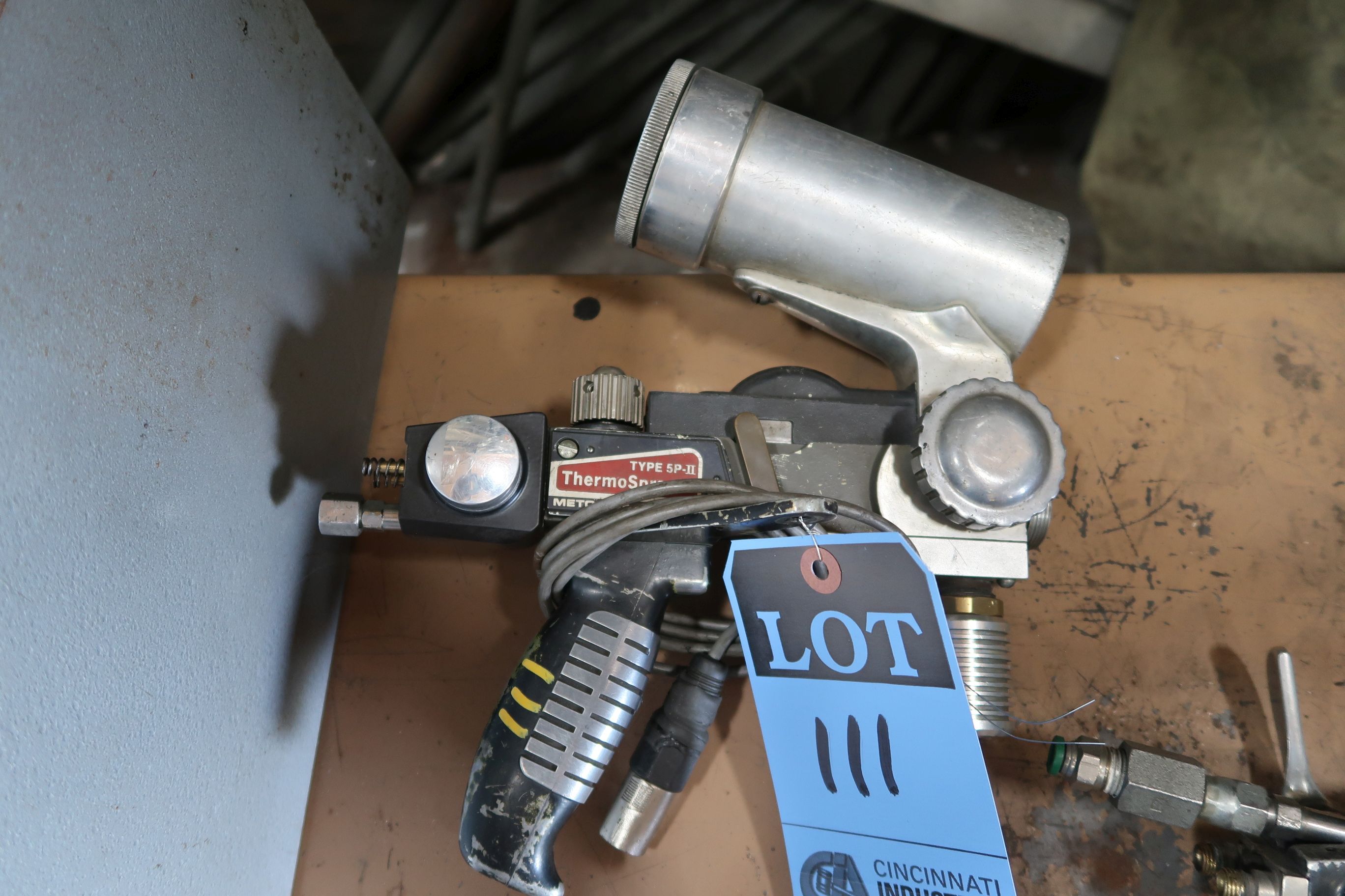 { Group of lots: 111, 112 (P) } METCO MODEL 5P-II THERMO-SPRAY GUN