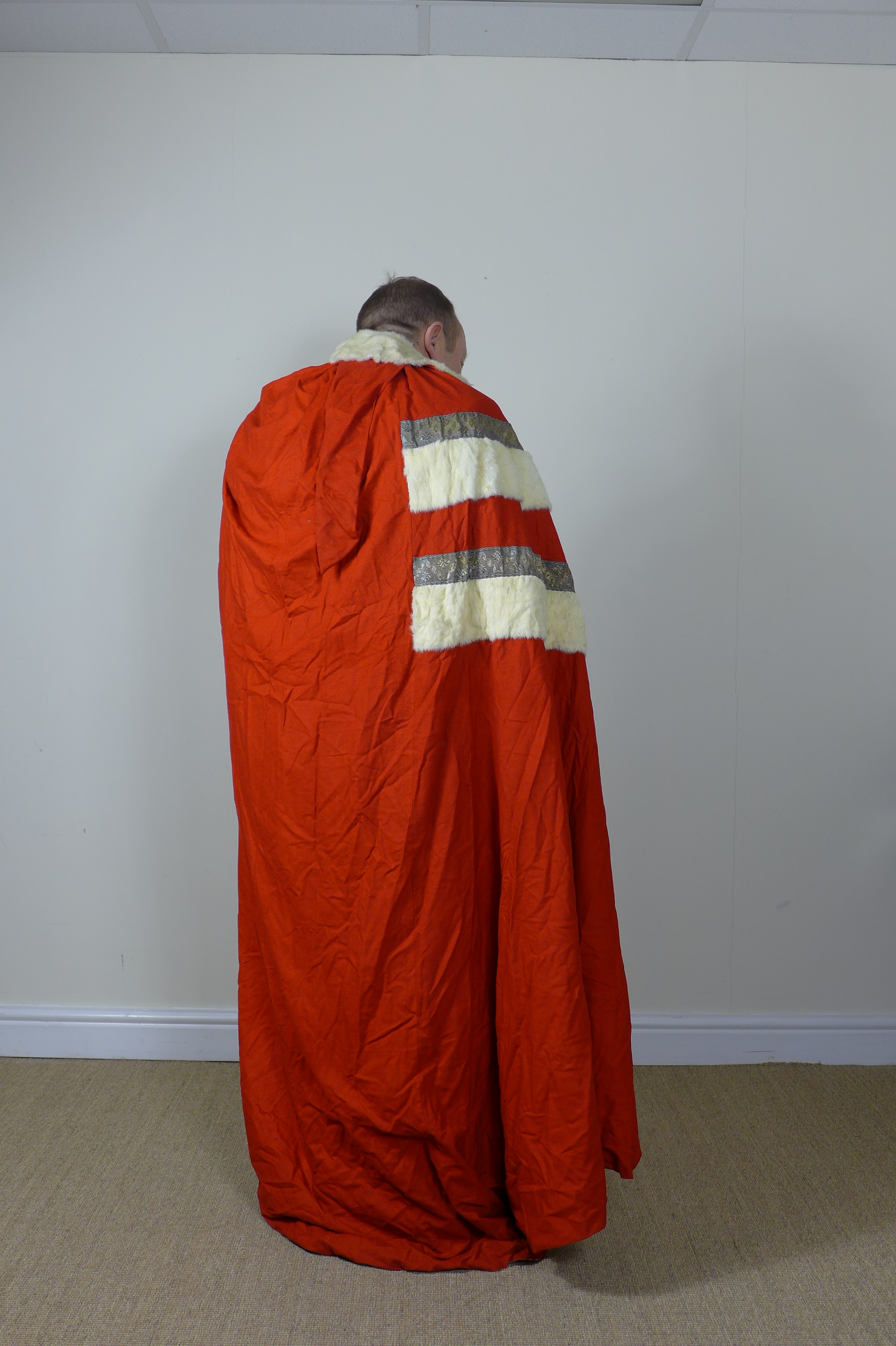 The Ceremonial Parliamentary Robes of Earl/Baron Egmont in scarlet ...